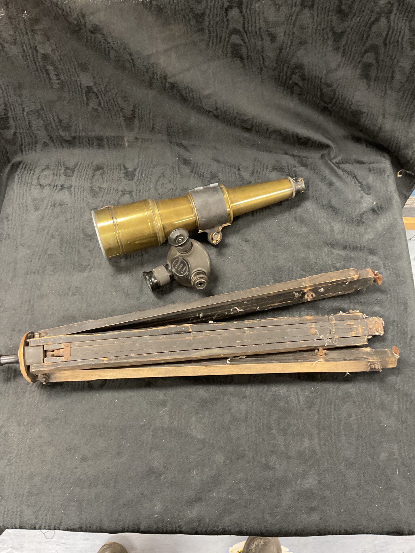 Antique French E Krauss Brass Telescope needs Attention – Badgers ... Antique French E Krauss Brass Telescope needs Attention – Badgers ...