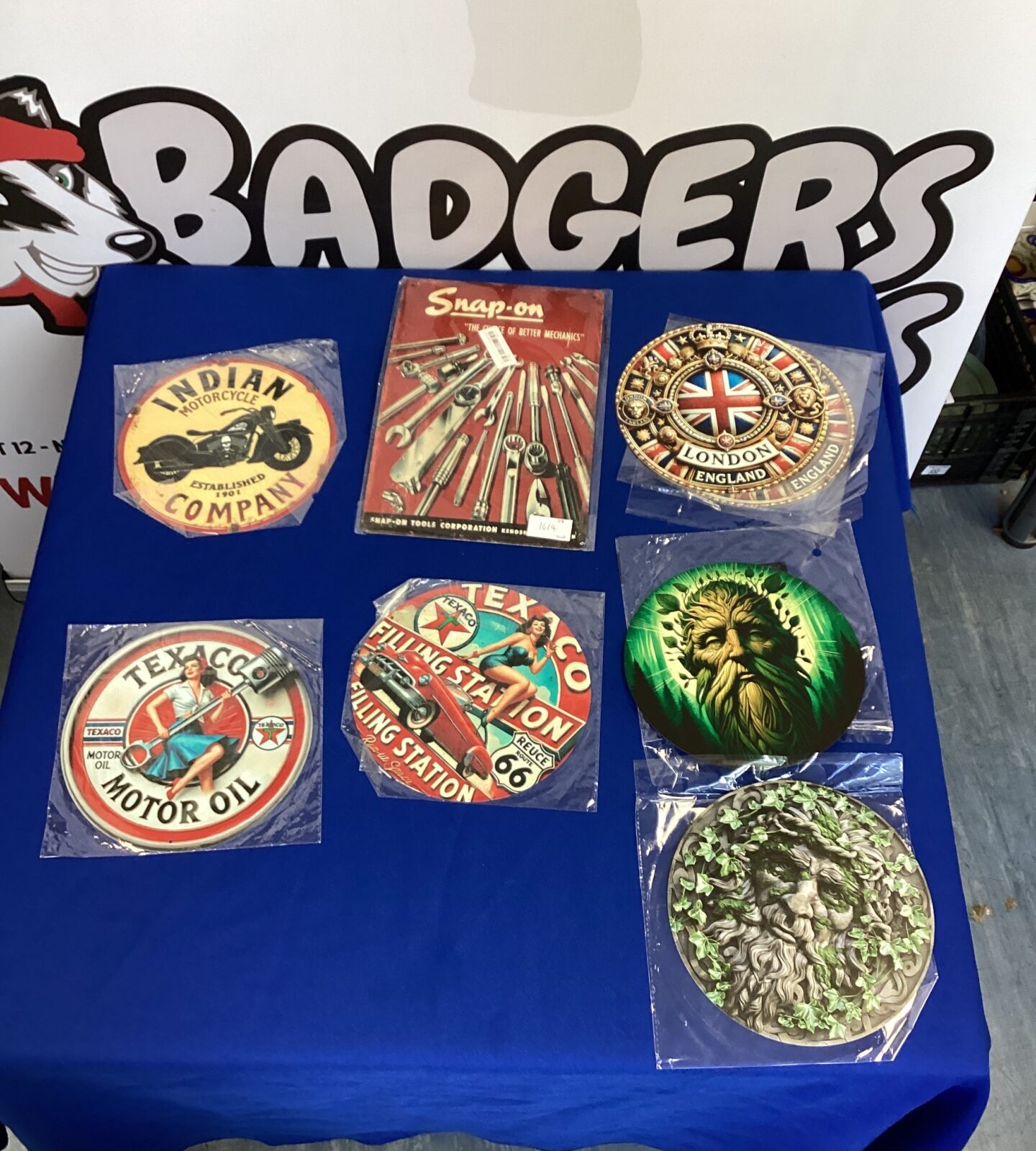 Replica Metal Retro advertising Signs – Badgers Auctions