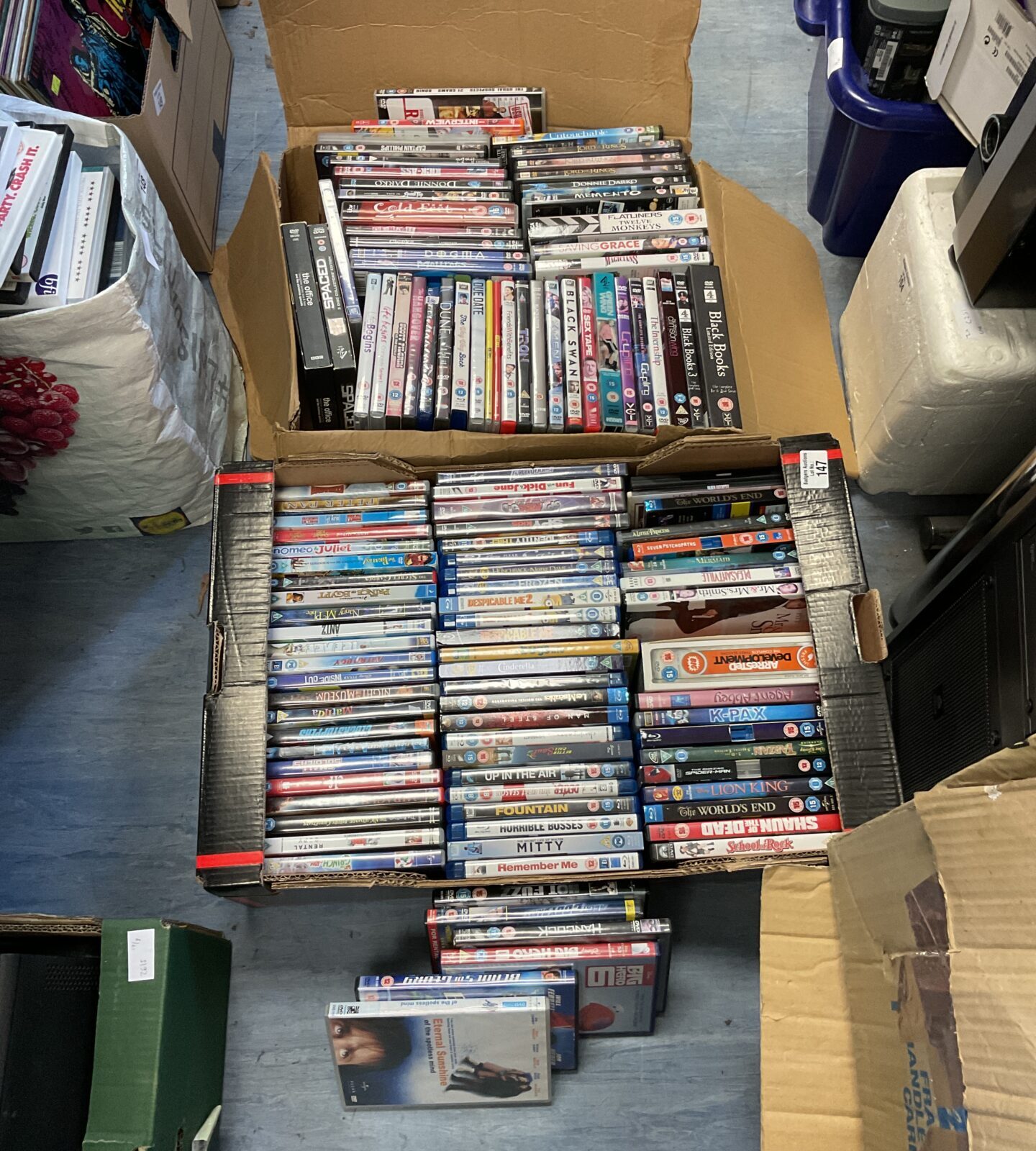 Two trays of dvds & bluray movies – Badgers Auctions
