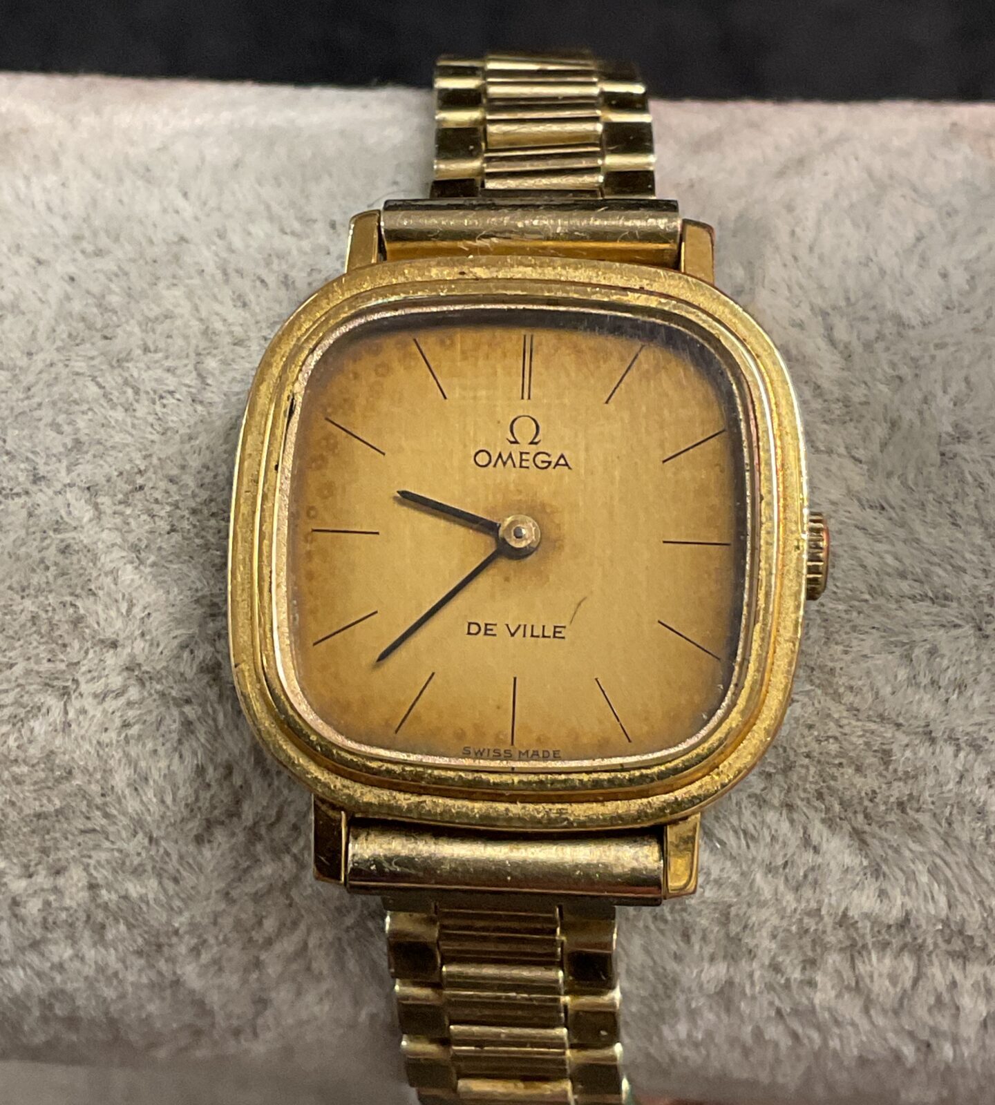 Ladies Omega Deville Mechanical movement wristwatch intermittent ...