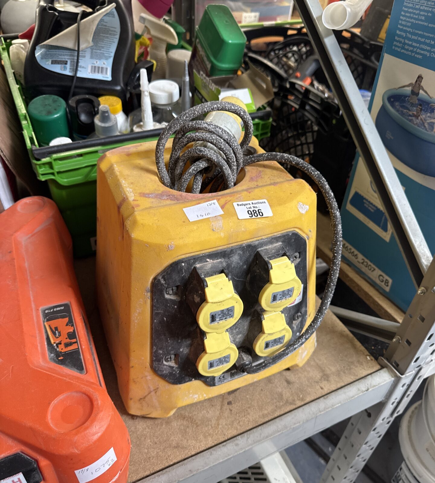 Defender four gang 110v socket box – Badgers Auctions
