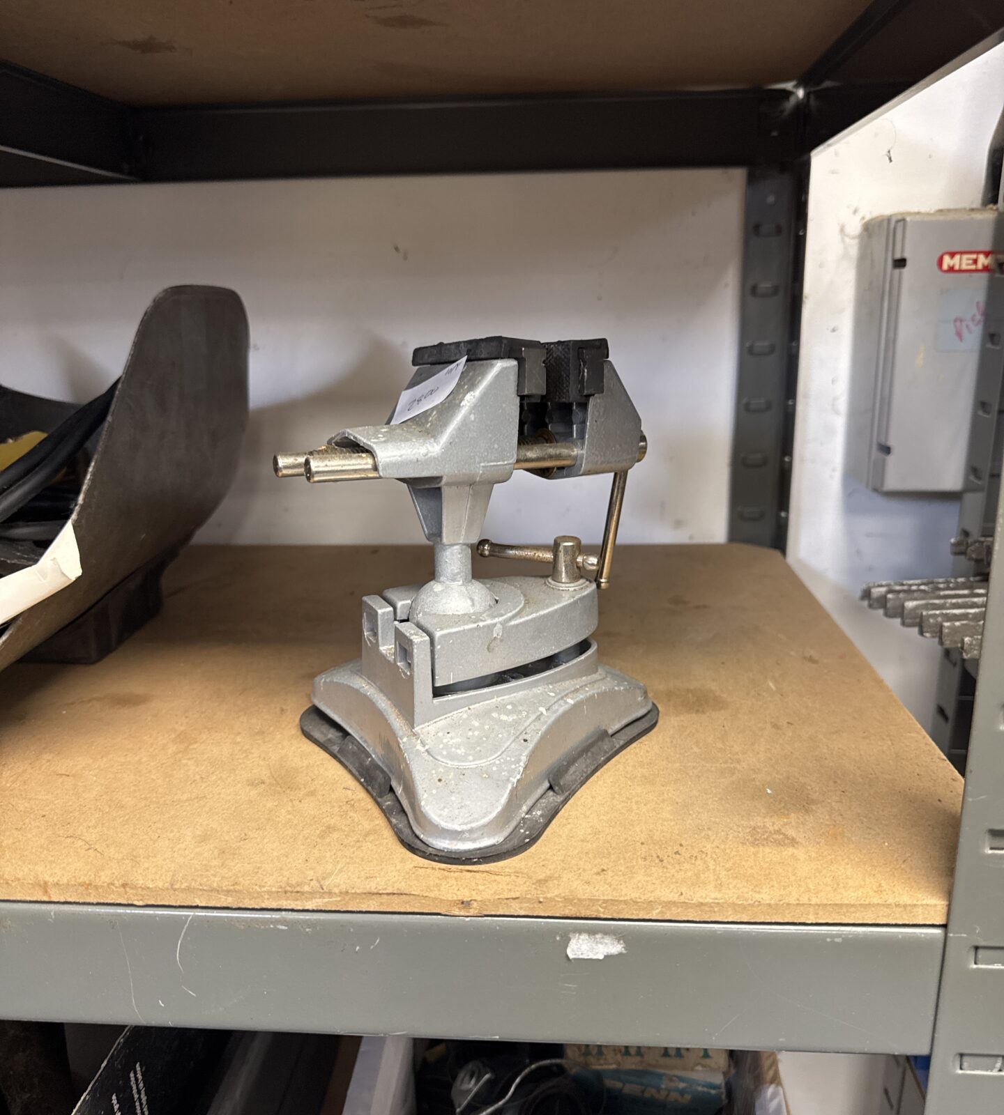 Model makers vice – Badgers Auctions