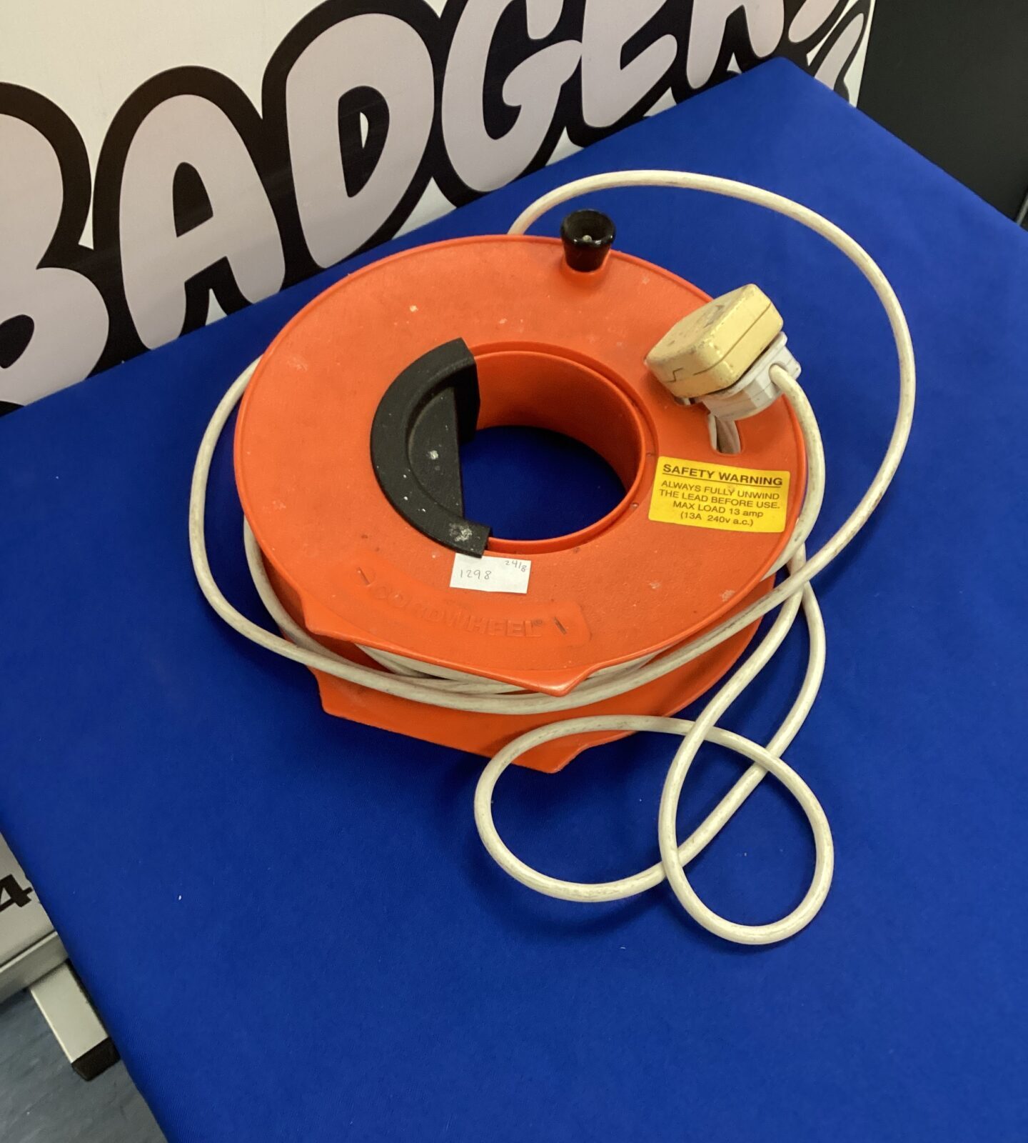 Cordwheel electrical extension reel – Badgers Auctions