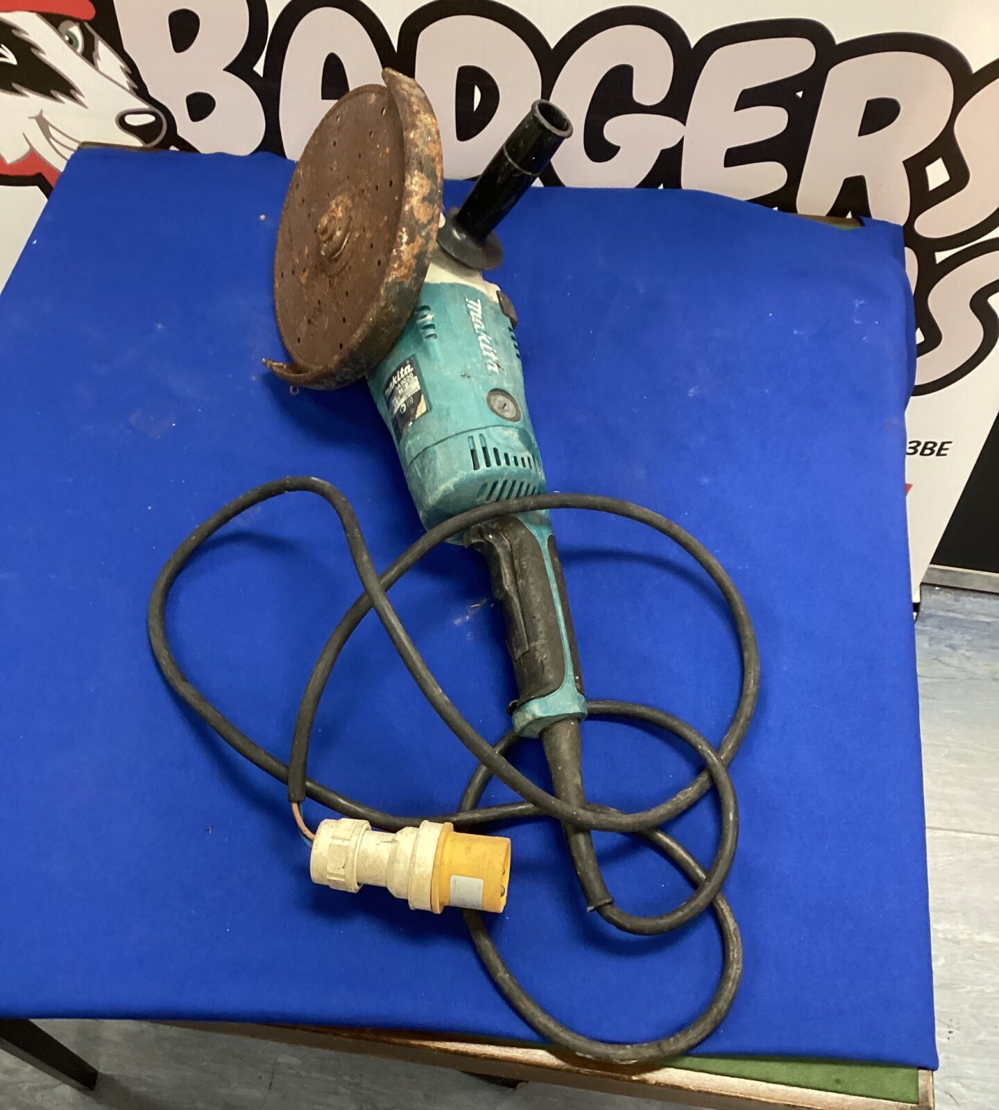 Makita 110v Disc Cutter – Badgers Auctions