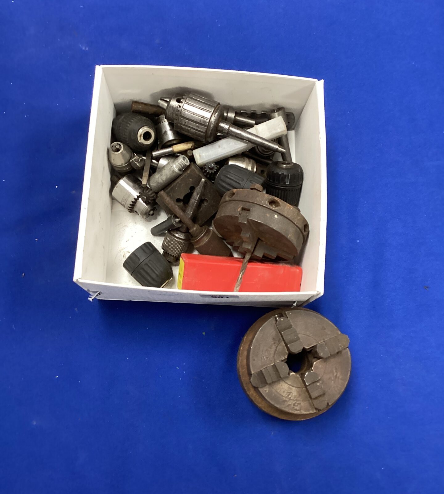 Box of Drill Chucks – Badgers Auctions