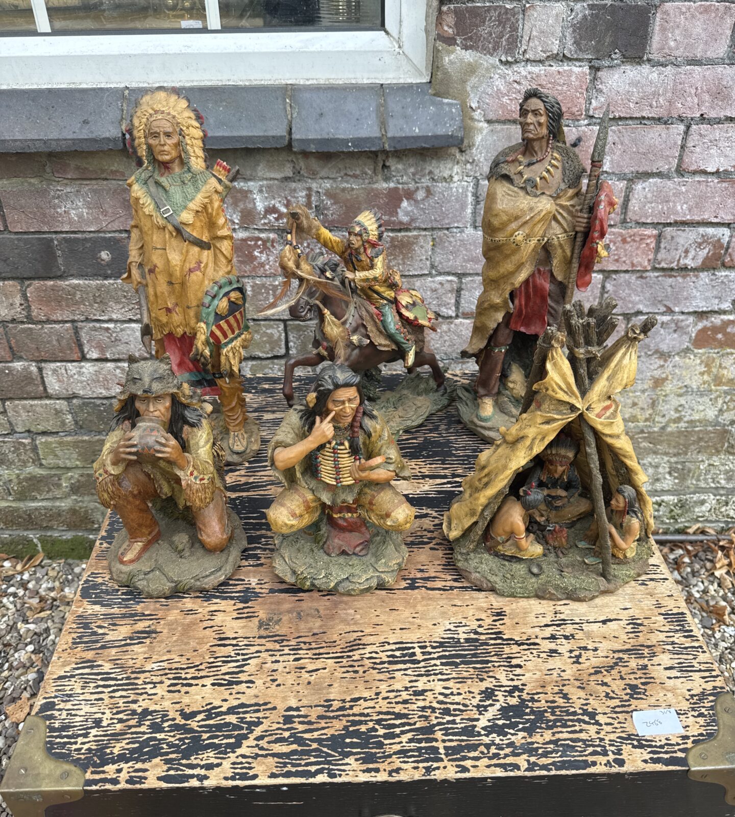 Six large Native American resin sculptures – Badgers Auctions
