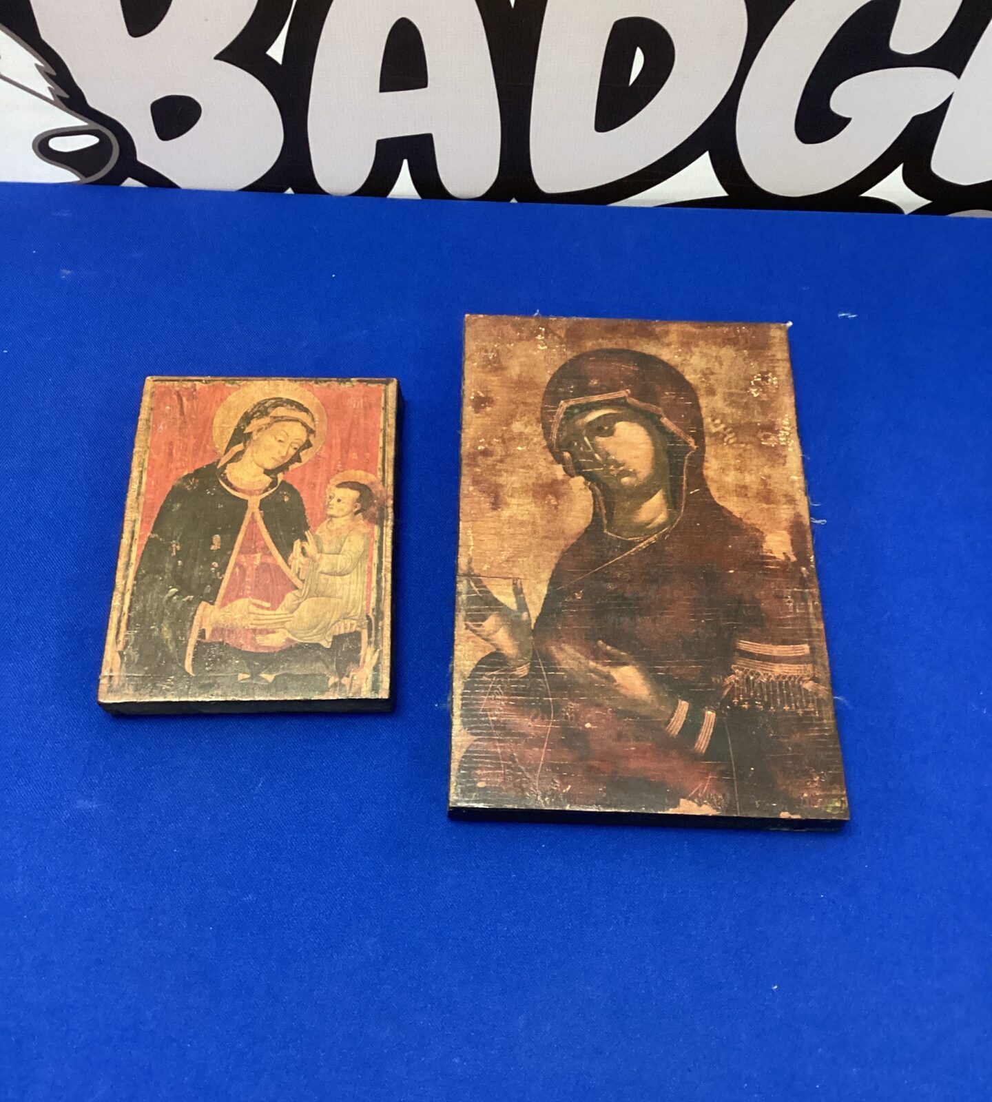 Two vintage wooden religious icons – Badgers Auctions