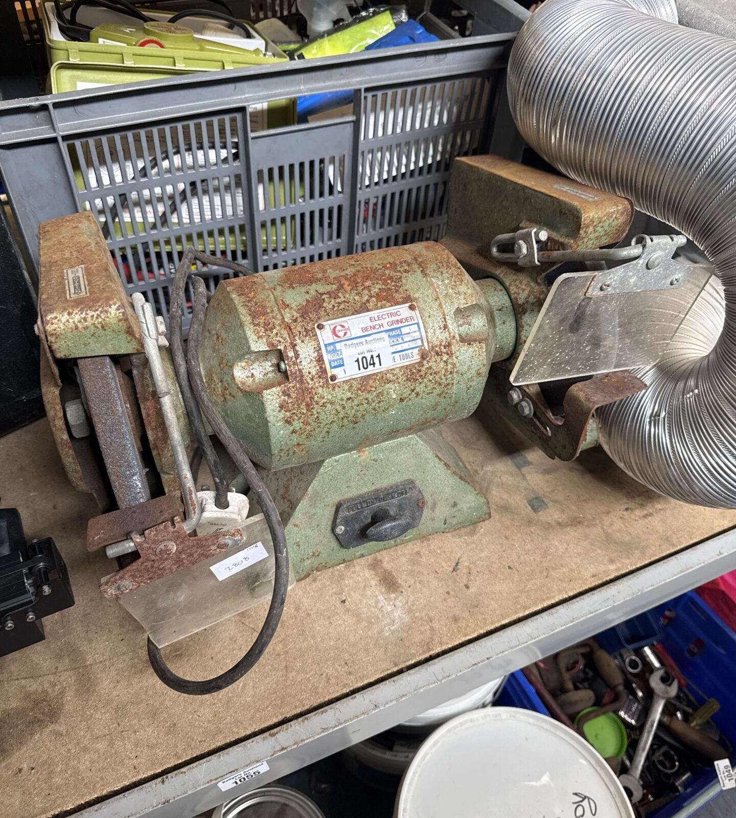 Vintage commander electric bench grinder – Badgers Auctions