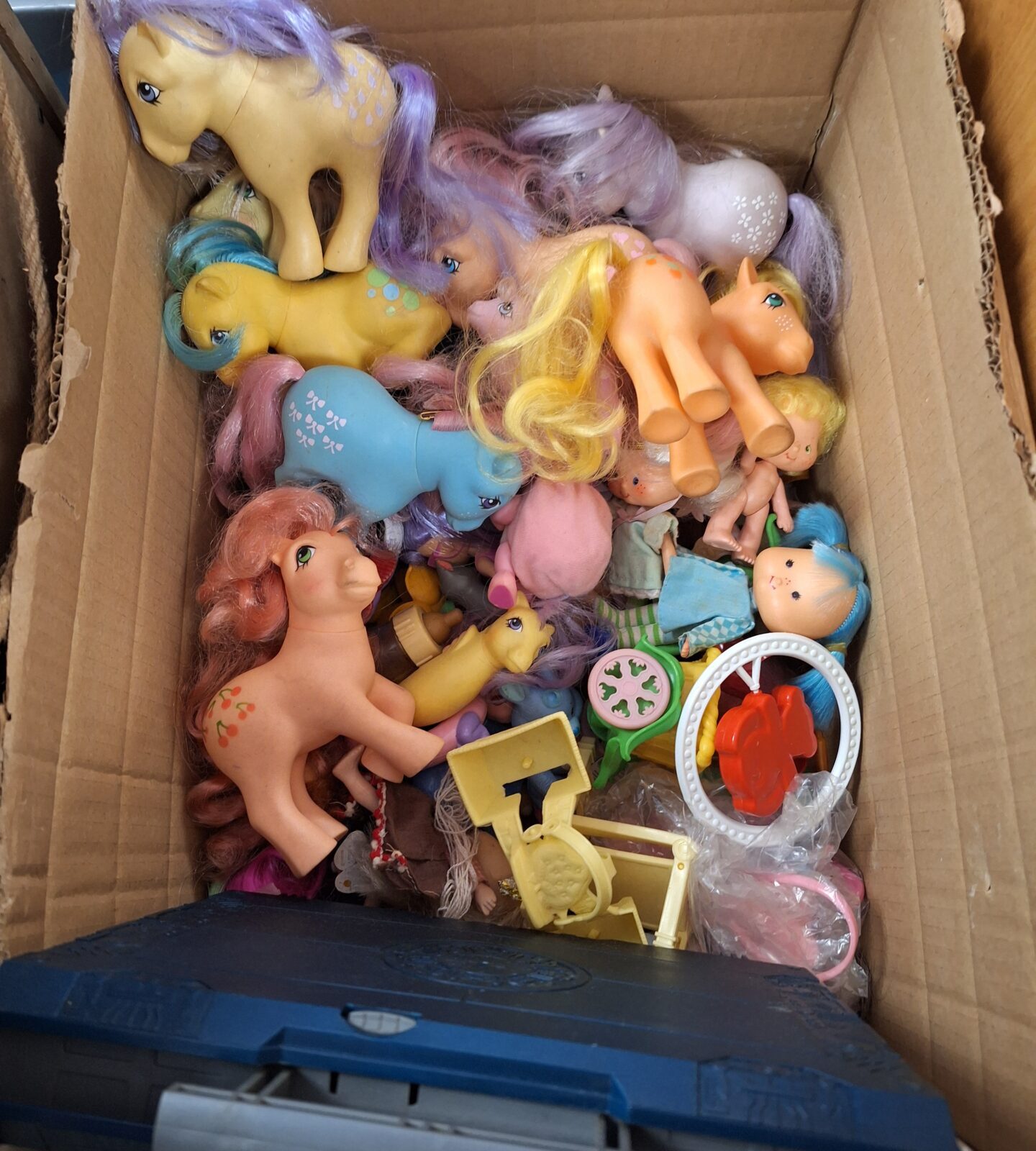 Box of assorted vintage toys inc my little pony and battleship game ...