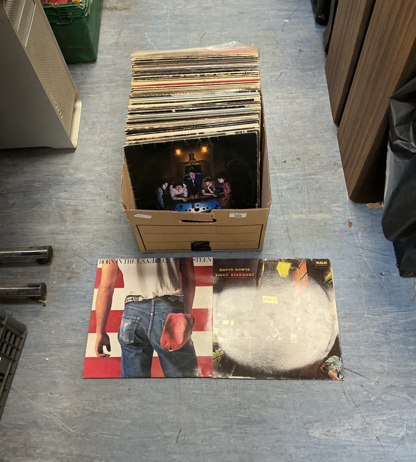 Box of 12” rock music vinyl records – Badgers Auctions