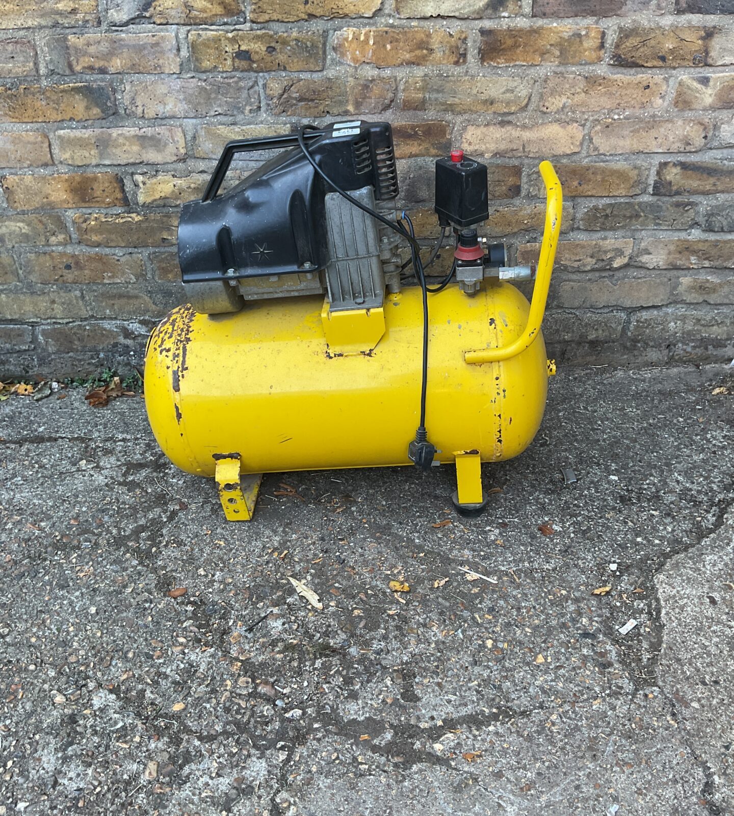 Cosmo air 2horse- midi – Badgers Auctions