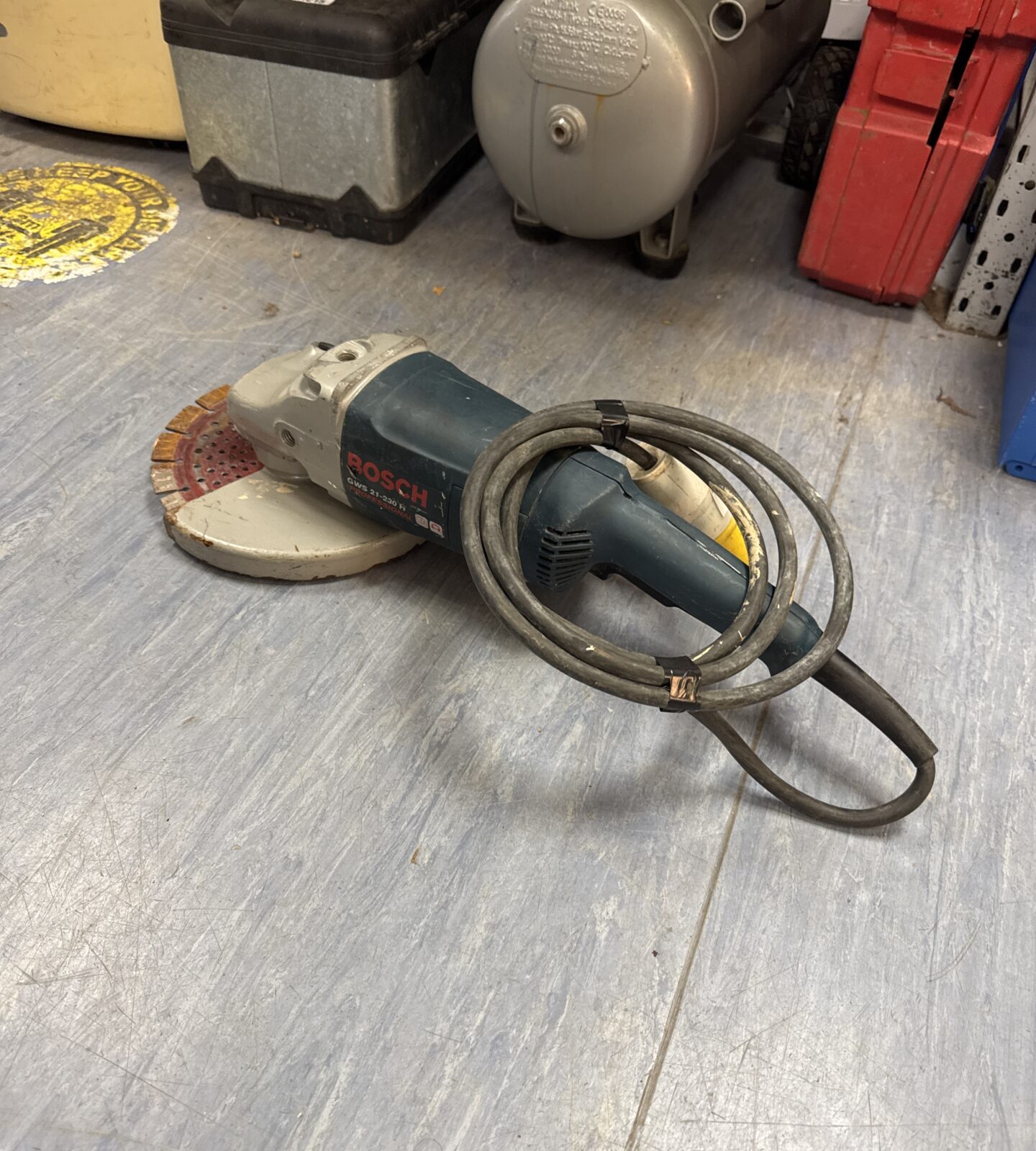 Bosch gws 21-230 h 110v disc cutter – untested, trigger feels like it ...