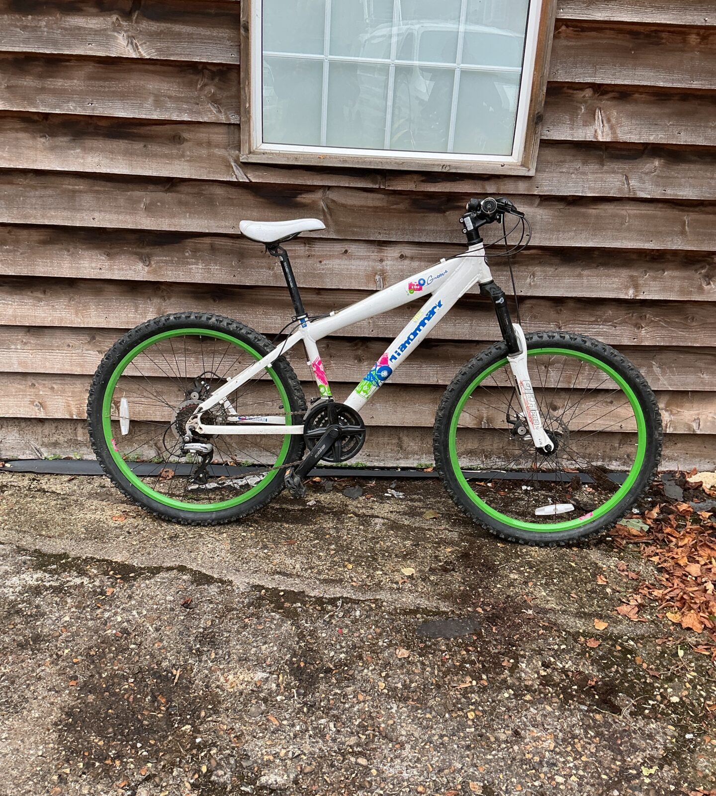 Diamondback Groove Bike – Badgers Auctions