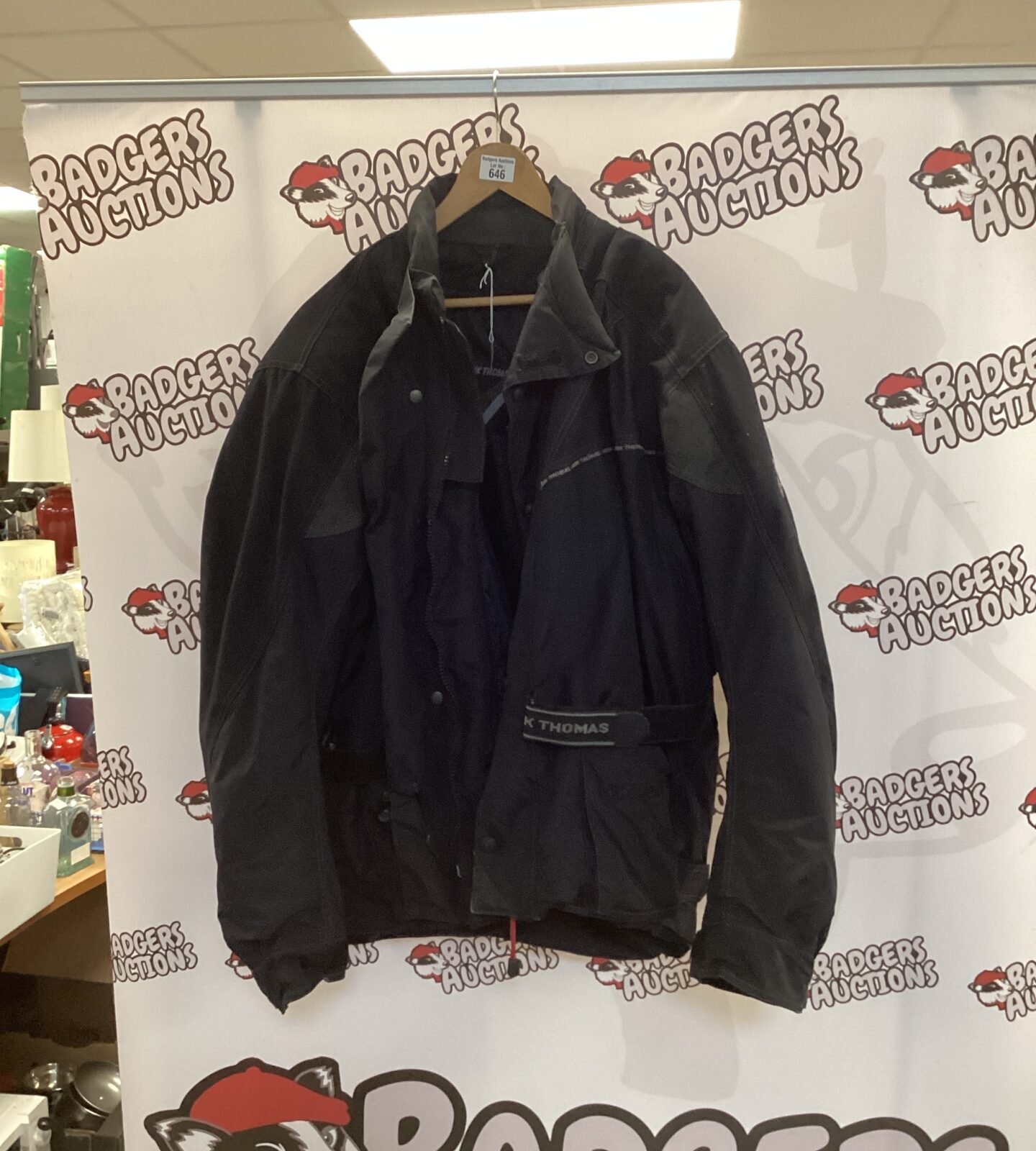 Frank thomas motorcycle jacket size XXL – Badgers Auctions