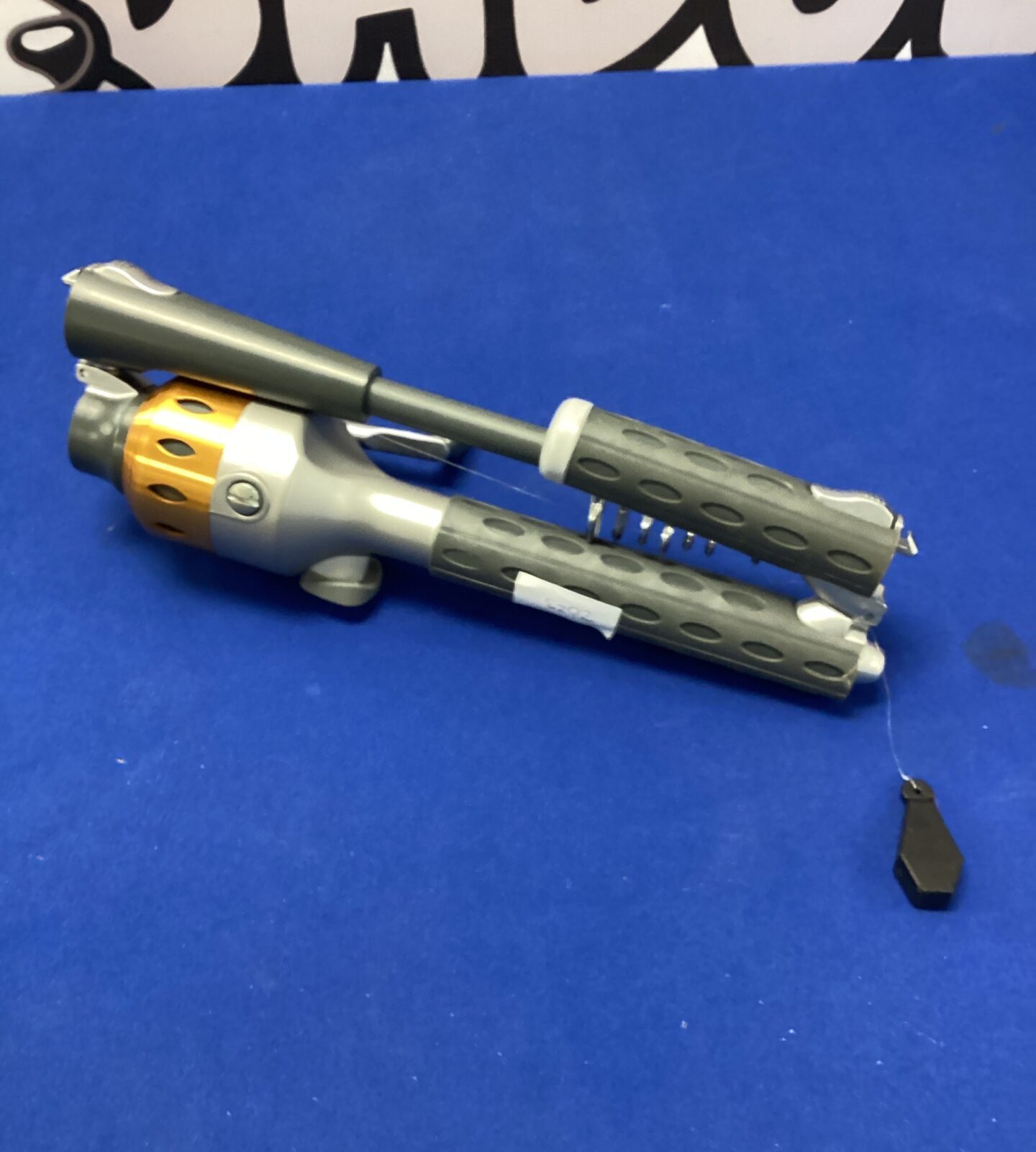 Folding fishing rod – Badgers Auctions