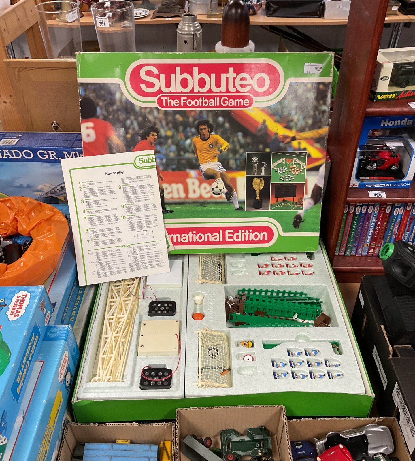 Subbuteo international edition football game set – Badgers Auctions