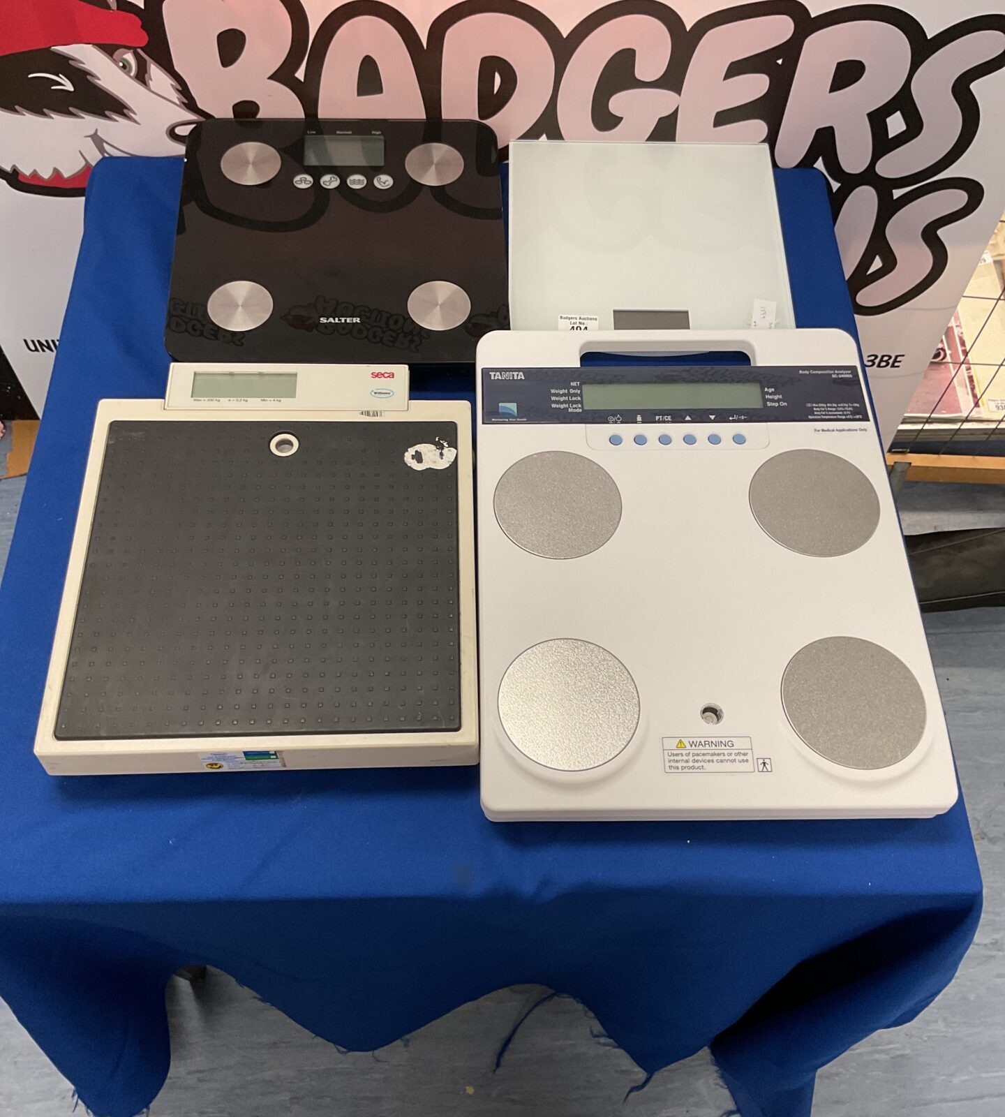 Four scales inc salter – Badgers Auctions