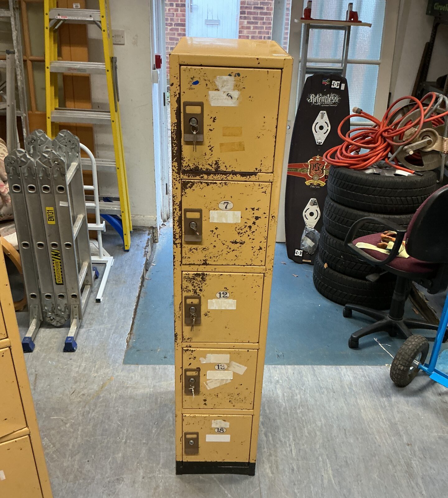 Set of metal Lockers – Badgers Auctions