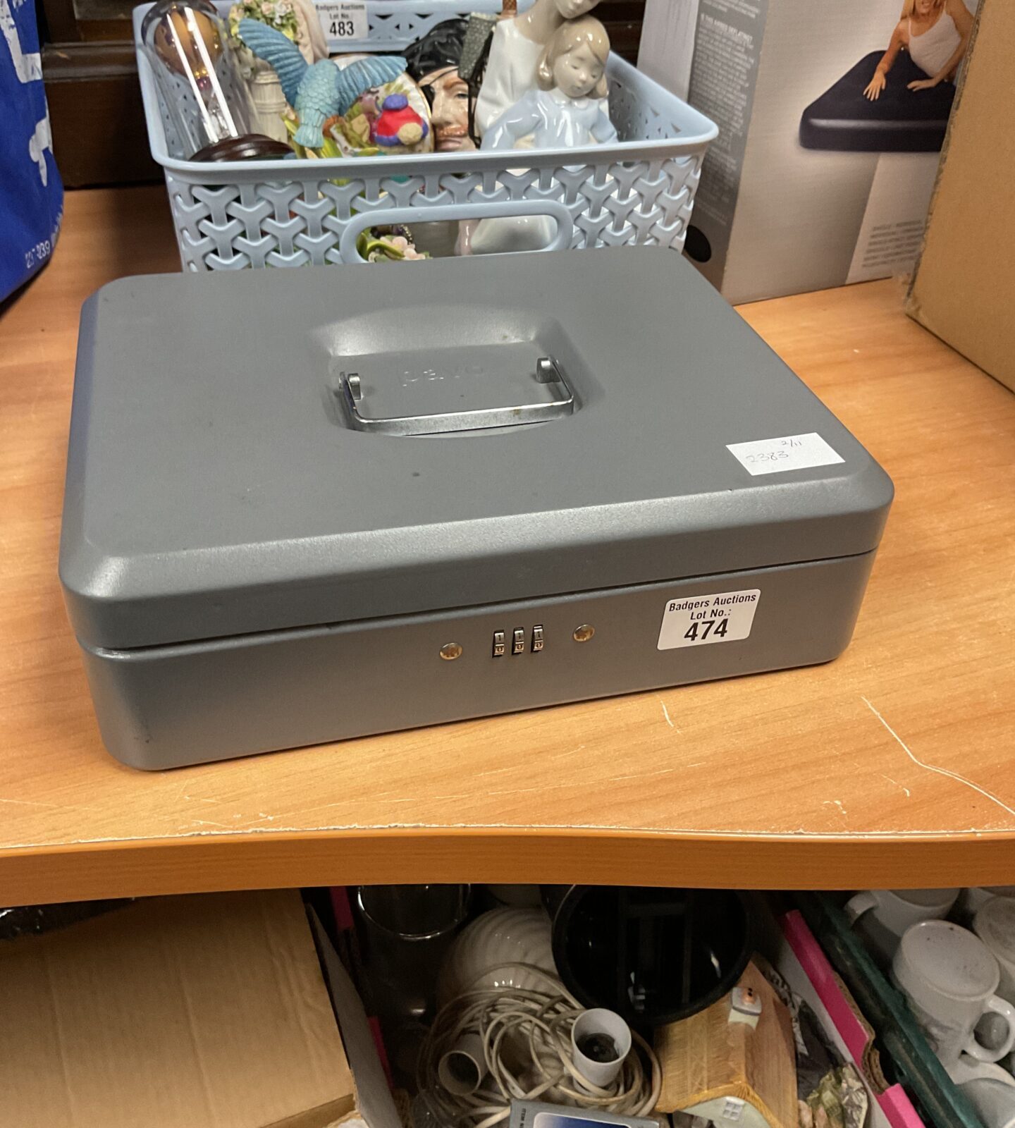 Pavo cash safe – Badgers Auctions