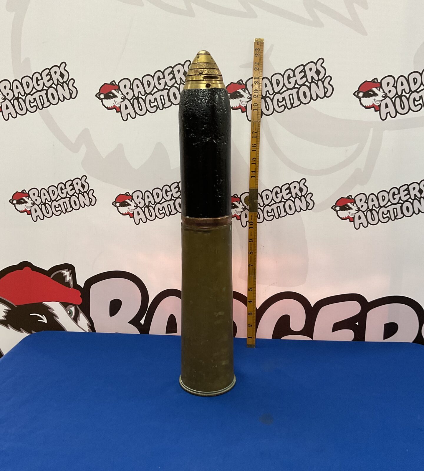 Large 1916 Dated 12lb Cannon shell – Badgers Auctions