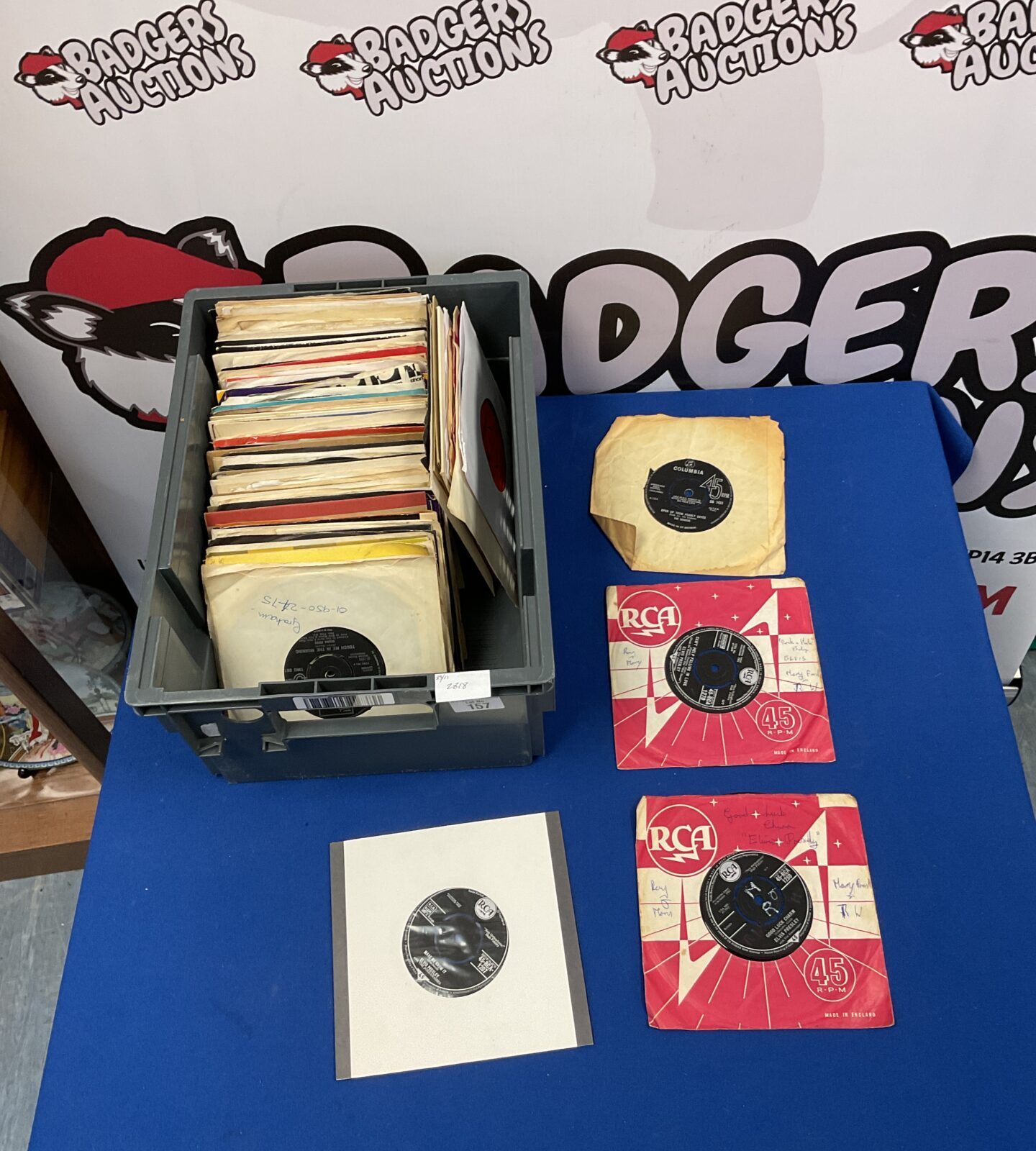 Collection of 60s Singles incl. Elvis/Motown – Badgers Auctions