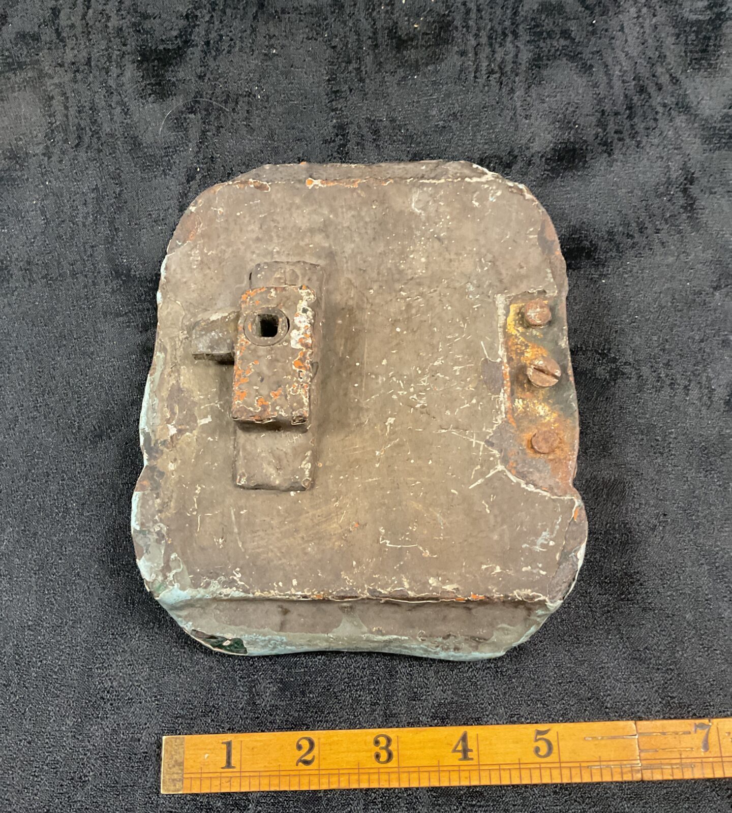 Antique cast iron Door lock – Badgers Auctions