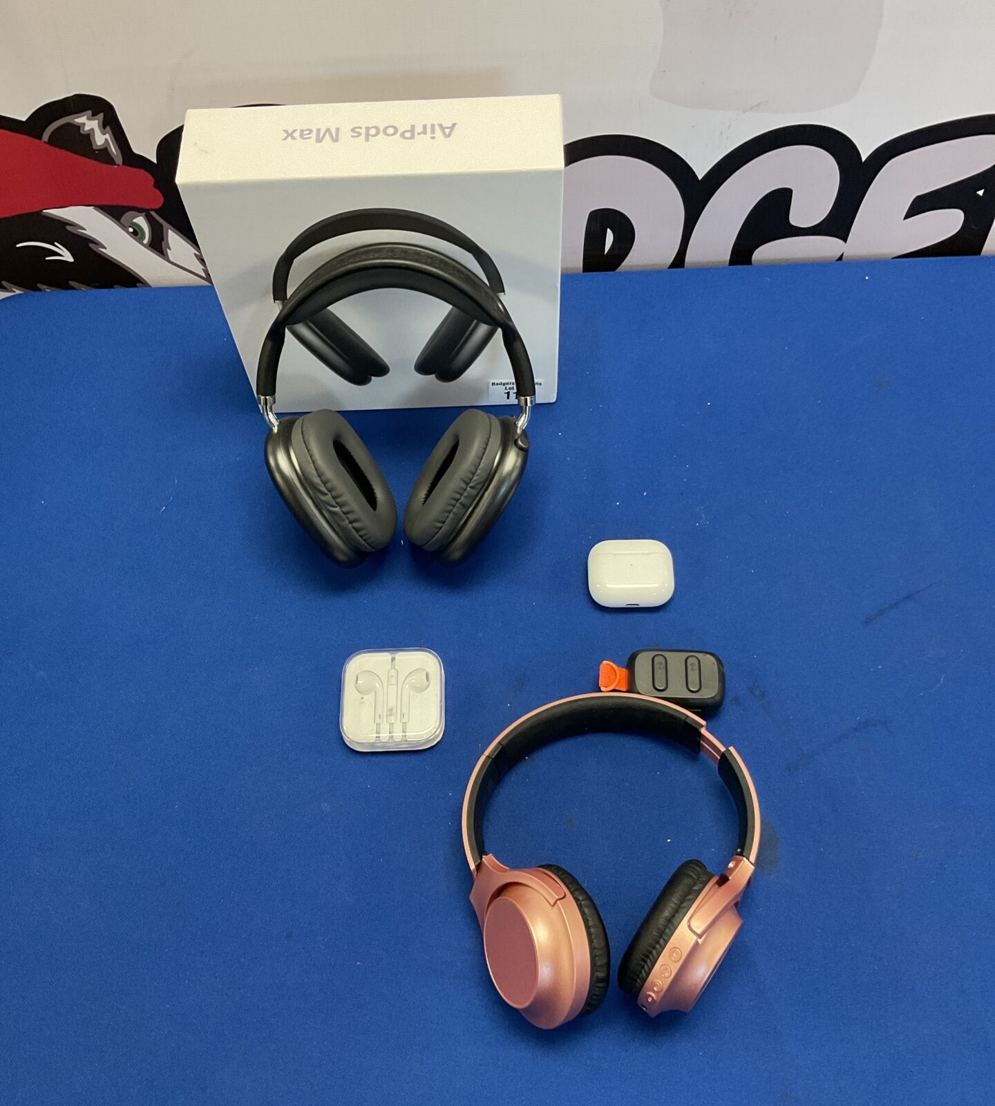 Apple style headphones, Apple airpods and wired earphones, and MIXX ...