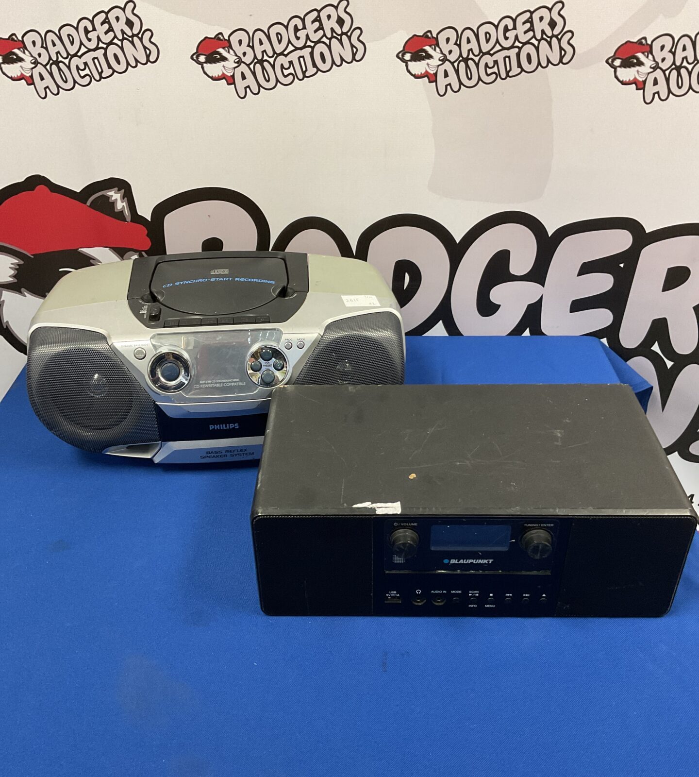 Blaupunkt Bluetooth system & philips az1310 cd boombox – Badgers Auctions