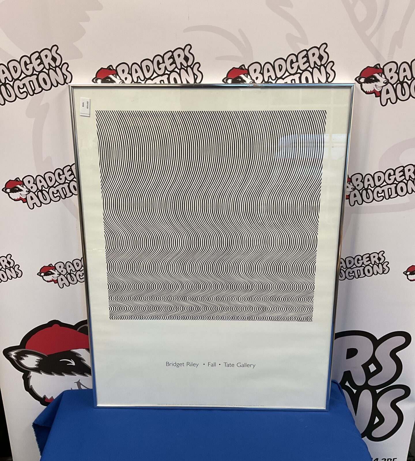 Bridget riley tate gallery optical illusion print titled fall – Badgers ...