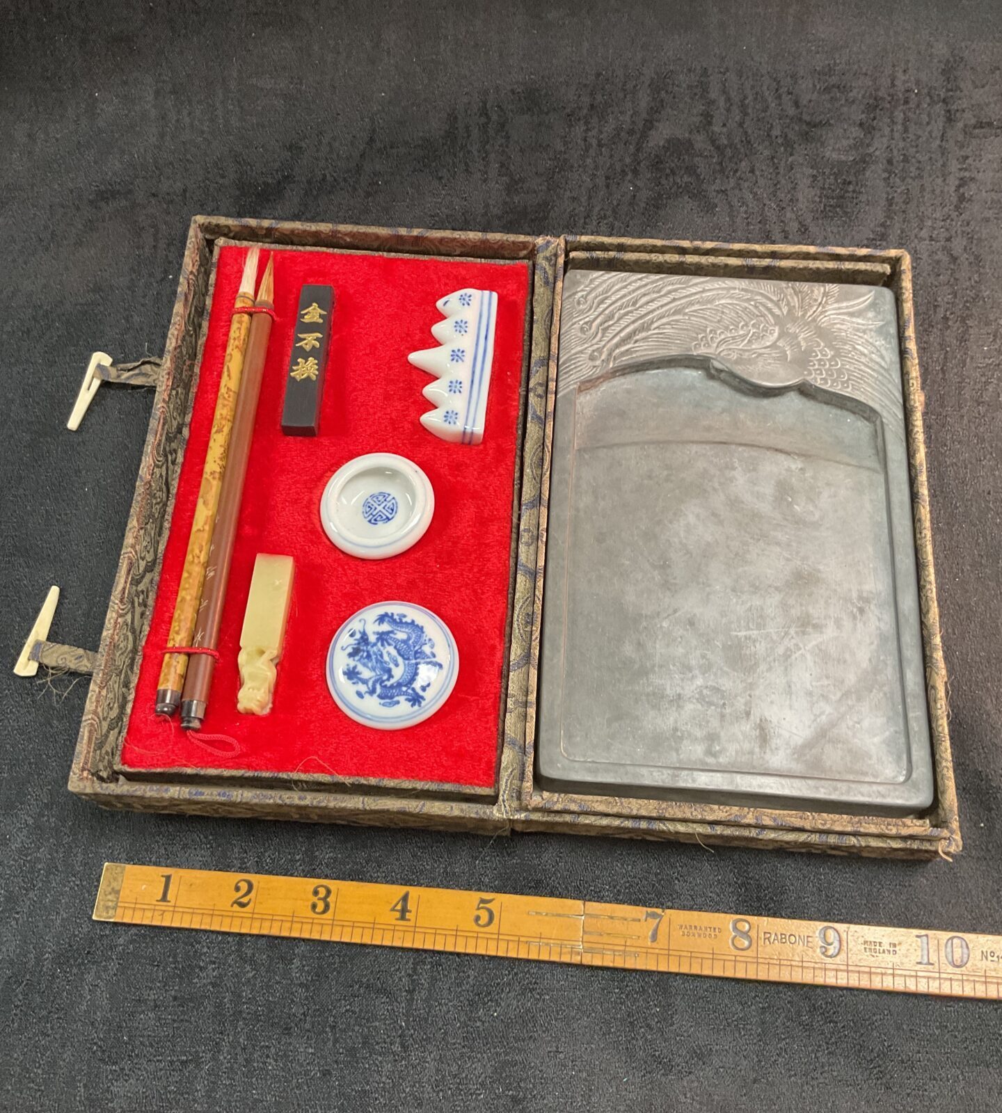Chinese Calligraphy Painting set with slate mixing tray – Badgers Auctions