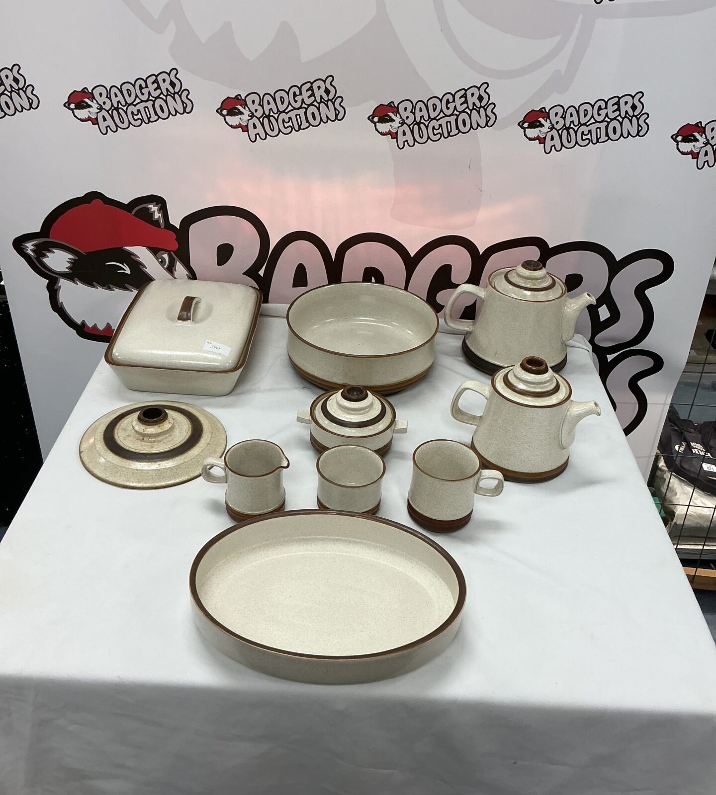 Selection of Deny Stoneware items inc Tea Pots – Badgers Auctions
