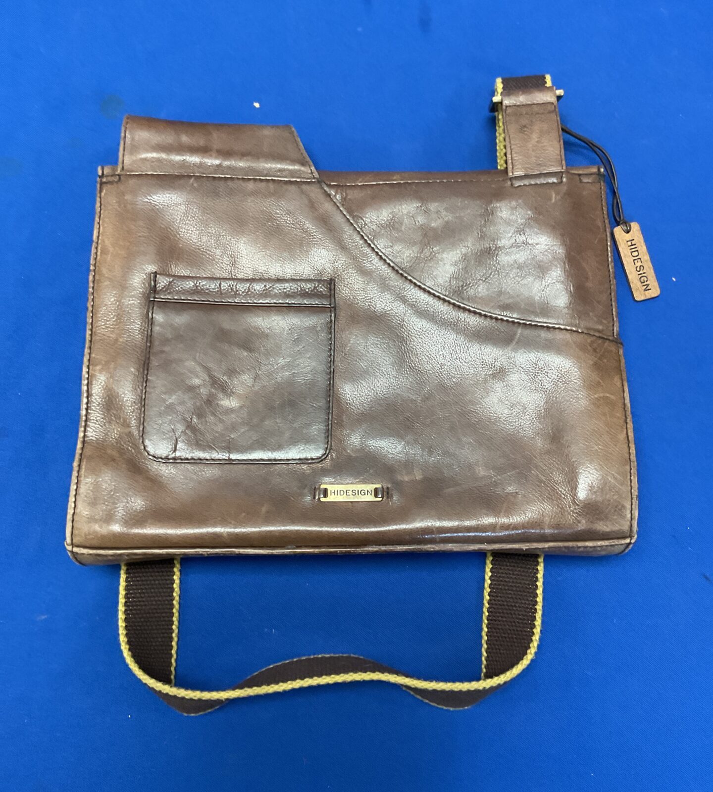 Hidesign lever satchel – Badgers Auctions