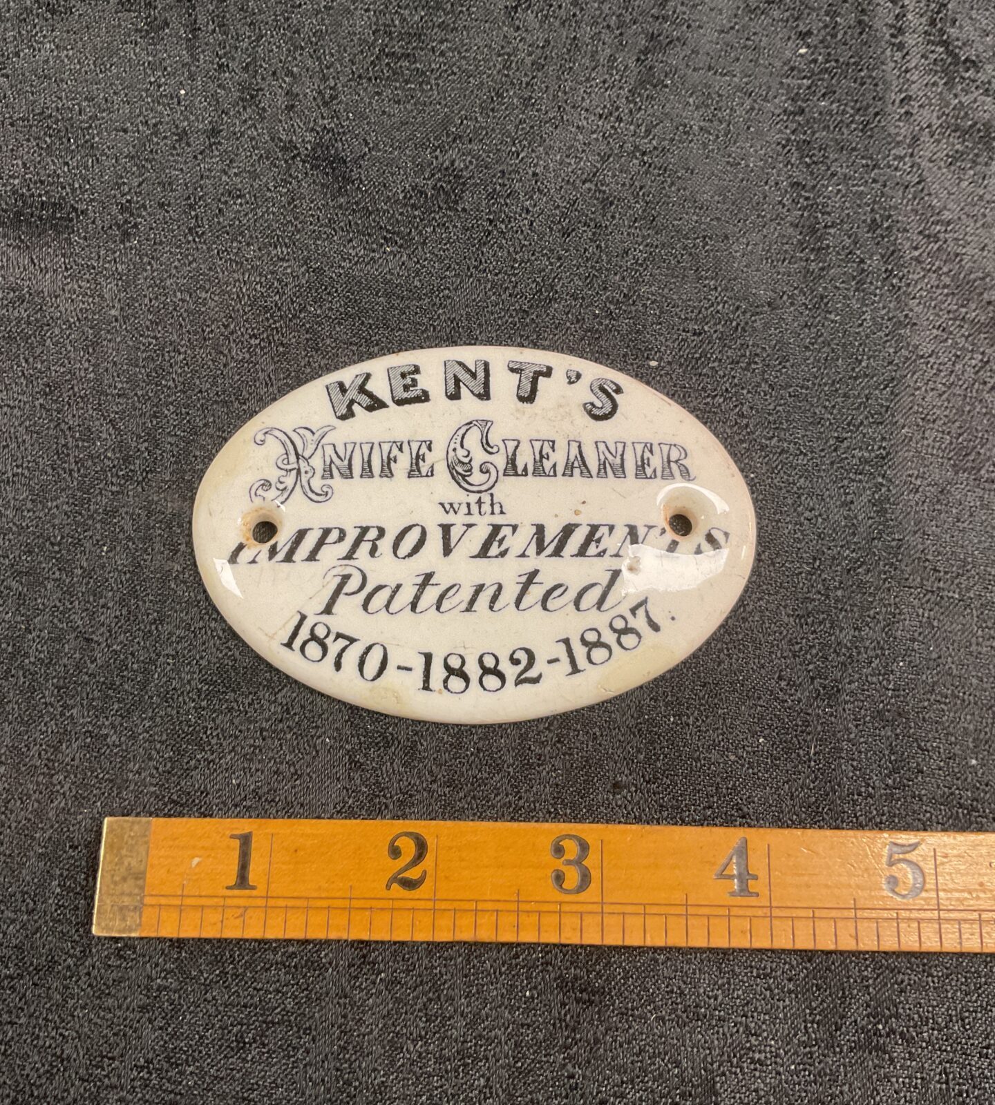 Ceramic Kents Knife Cleaner plaque – Badgers Auctions