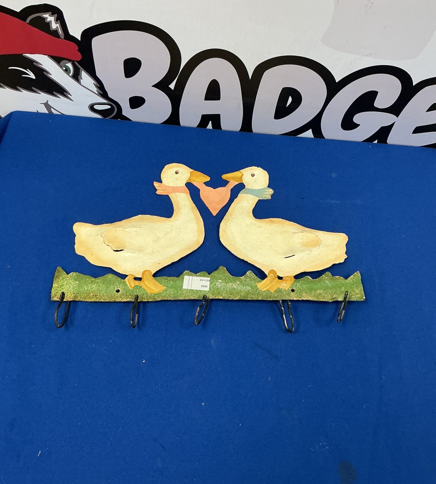 Metal Duck Kitchen Hanger – Badgers Auctions