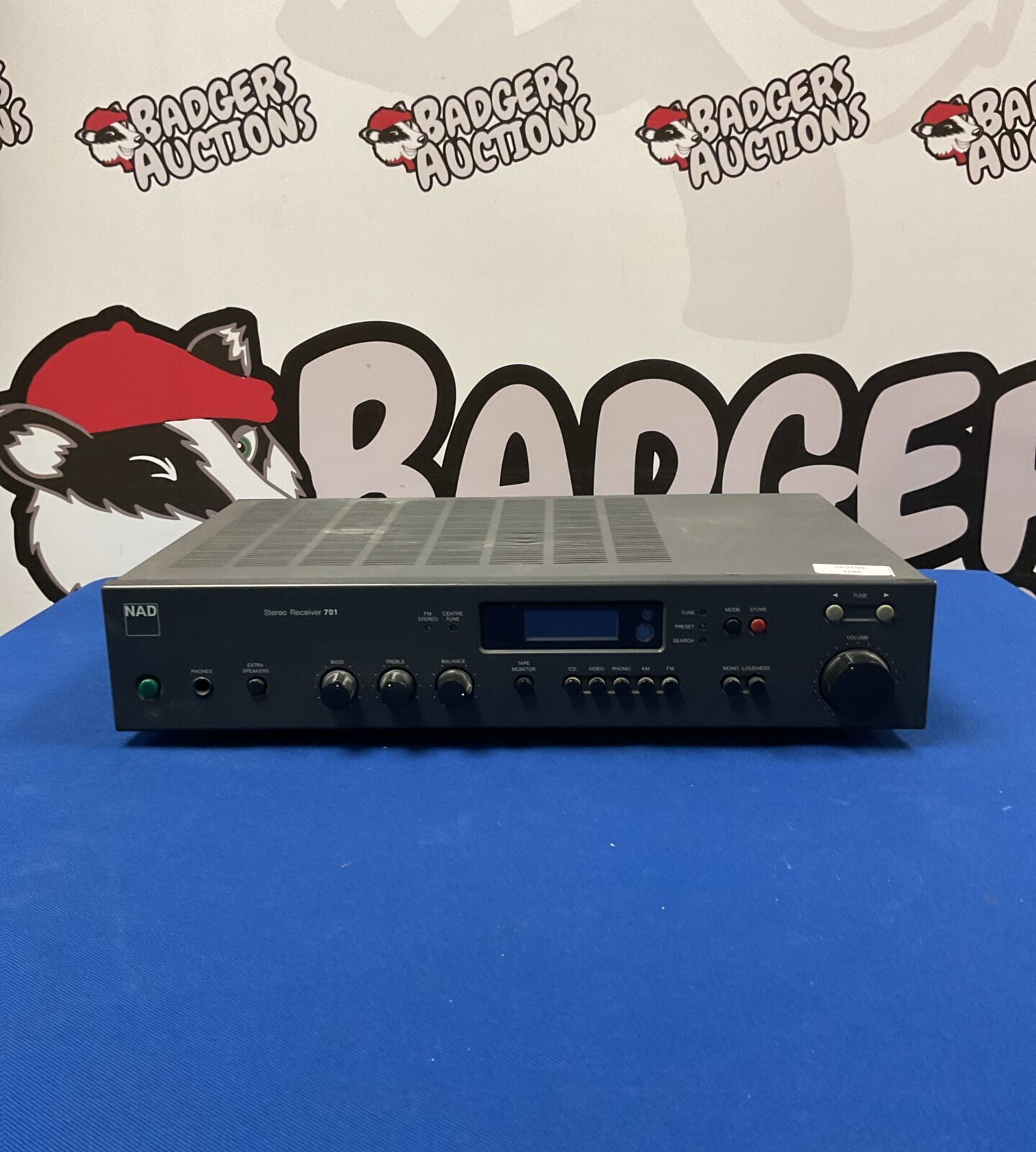 NAD stereo receiver 701 – Badgers Auctions