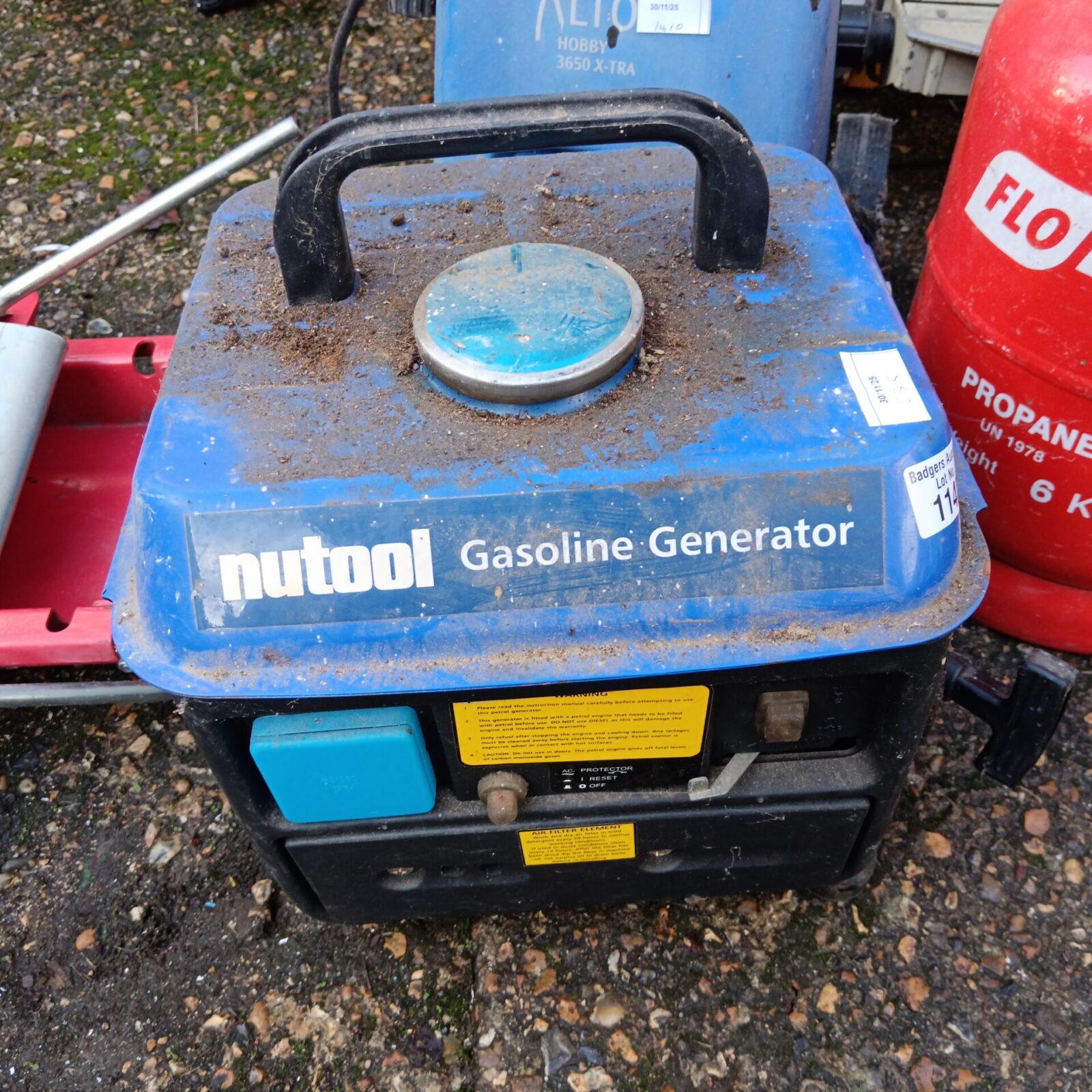 Nutool gasoline generator – Badgers Auctions