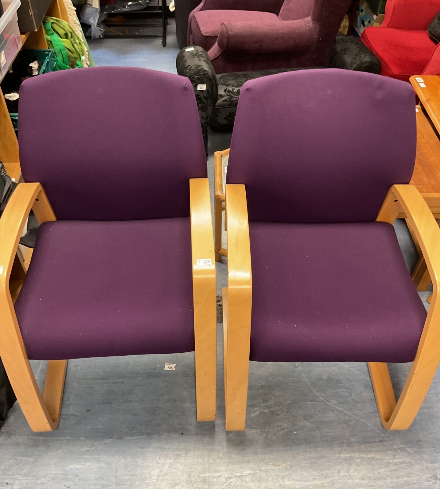 Two modern purple open armchairs – Badgers Auctions