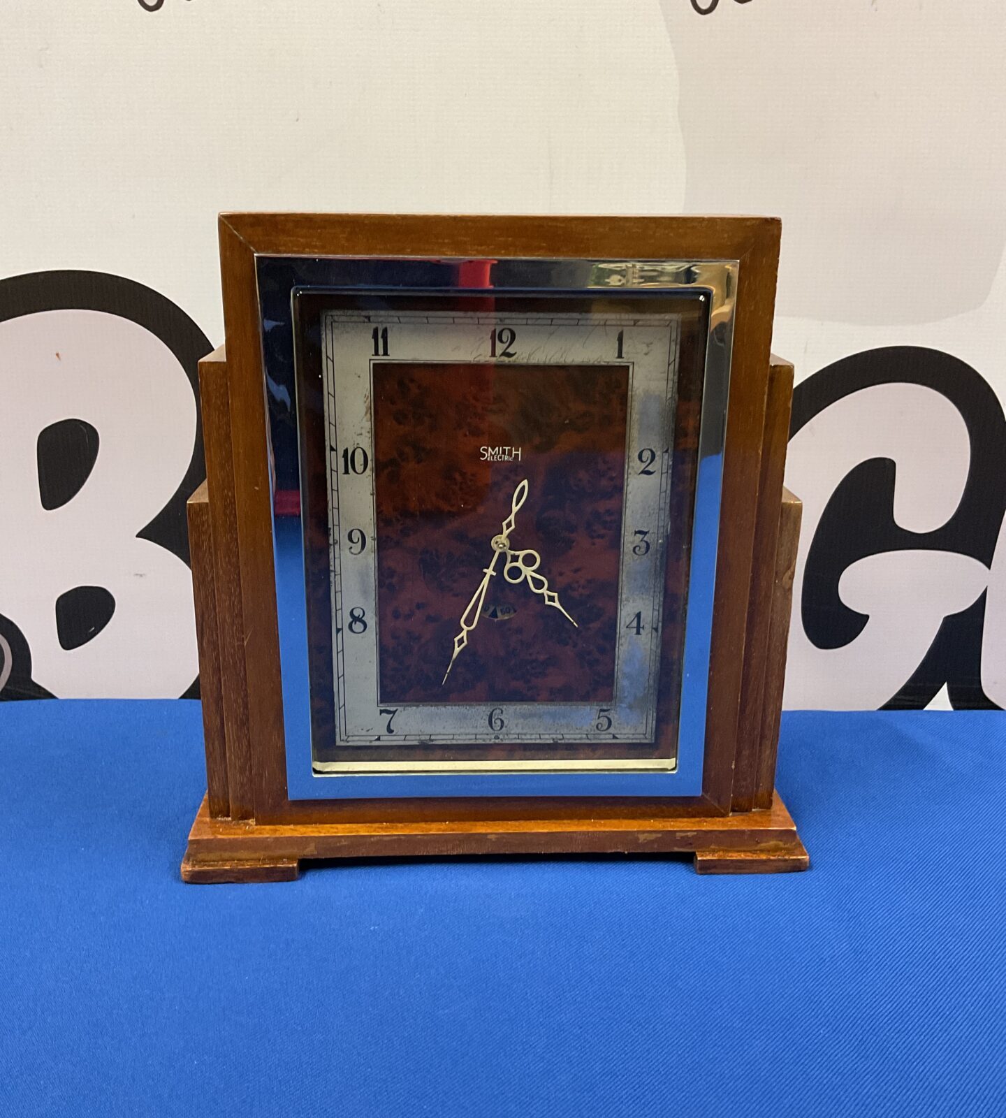 Art deco smiths electric clock working – Badgers Auctions