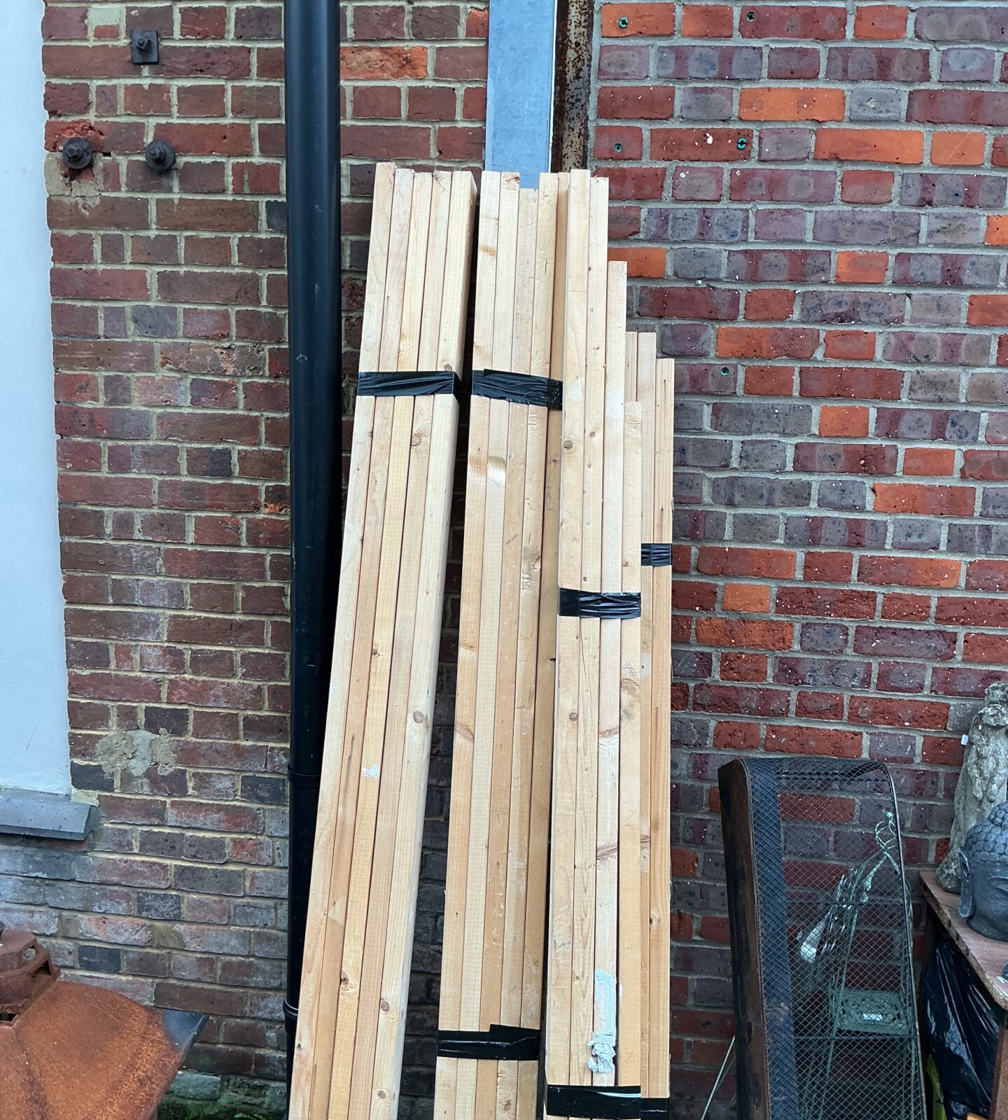 Four packs of 7’ Timber – Badgers Auctions