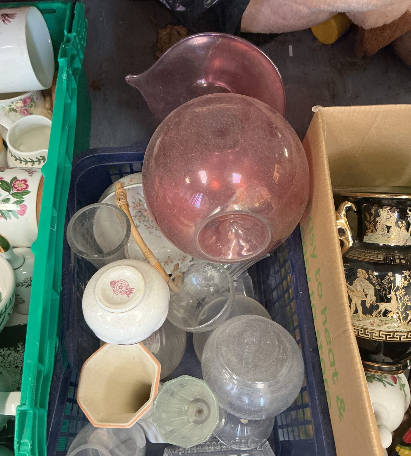 Collection of glass and pottery items inc Jug – Badgers Auctions
