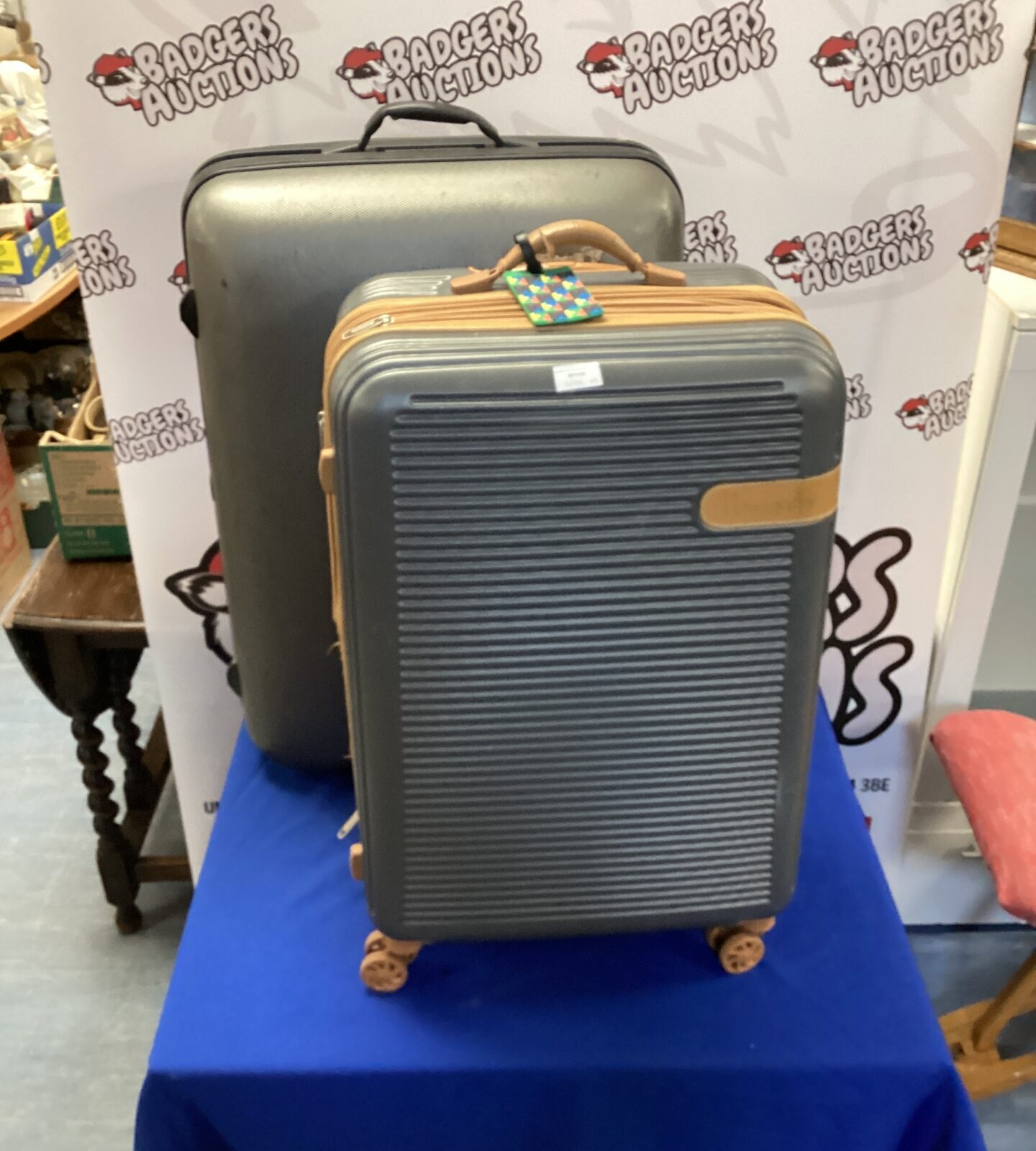 large hard case suitcases, including Samsonite and IT luggage – Badgers ...