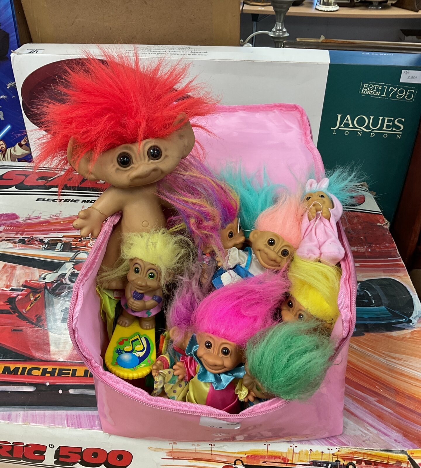 Collection of vintage trolls figures – Badgers Auctions