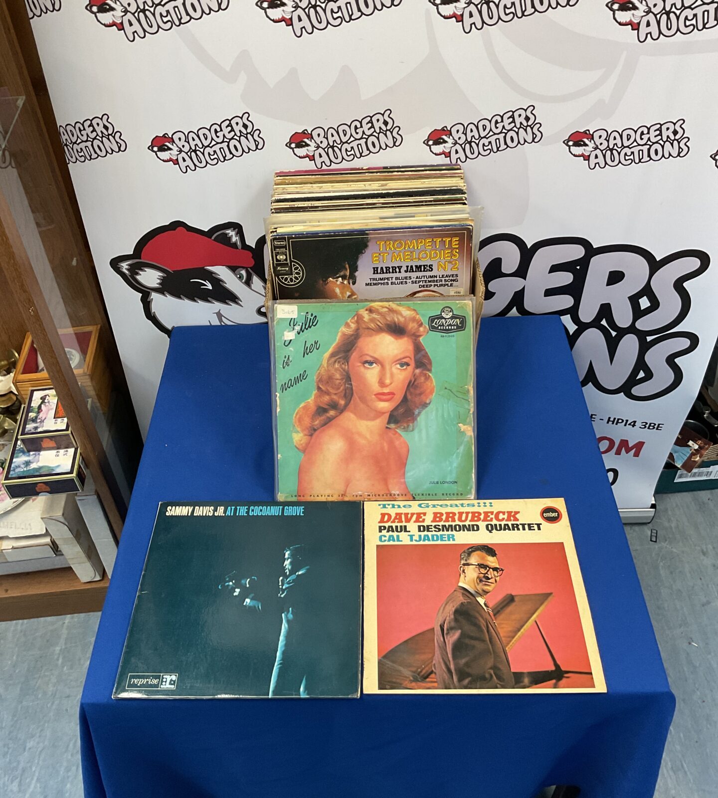 Collection of 1960s records – Badgers Auctions