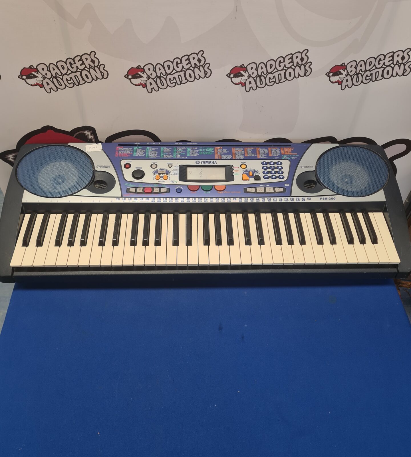 Yamaha Bass Boosted PSR-260 Electric Keyboard – Badgers Auctions
