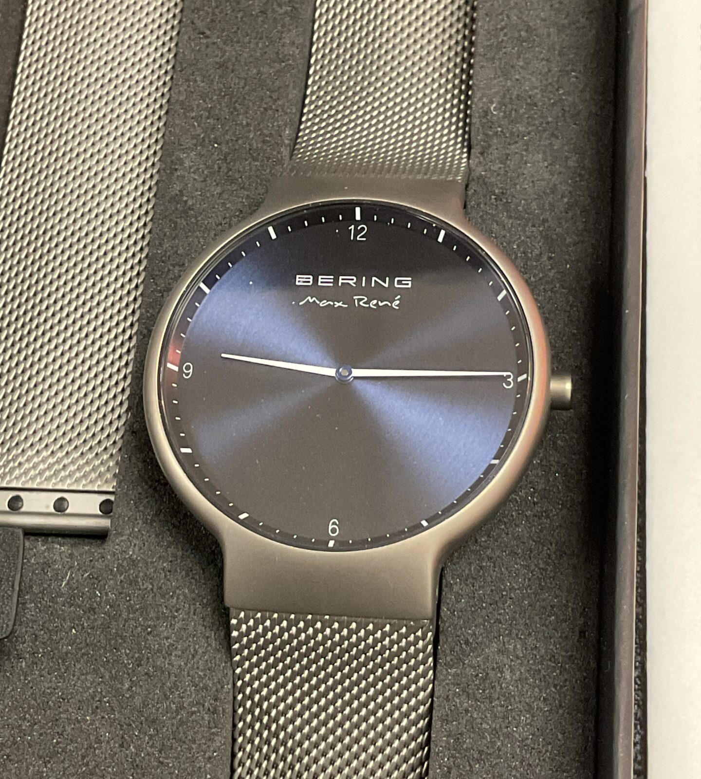 New Max Rene Bering Wristwatch – Badgers Auctions