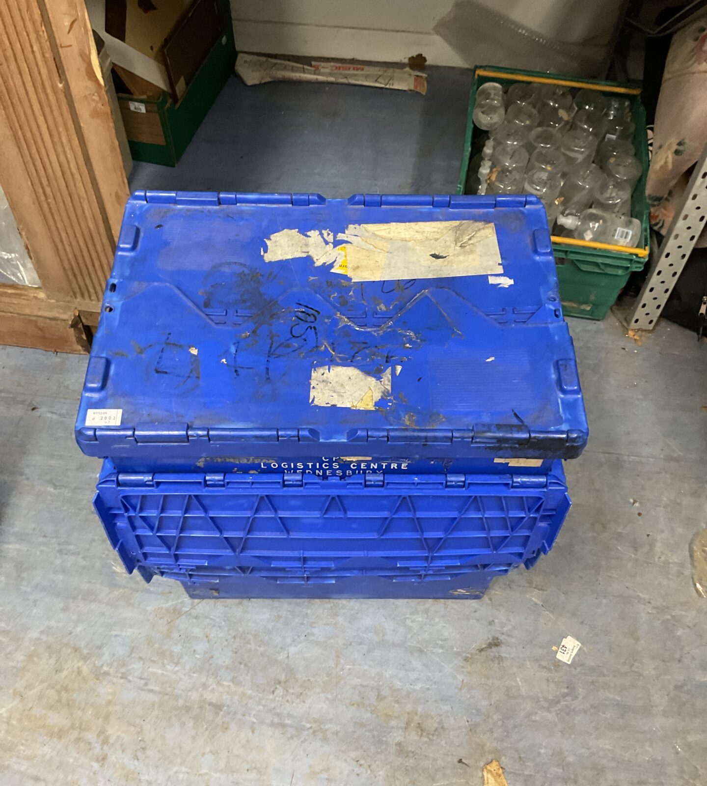 4 storage crates – Badgers Auctions