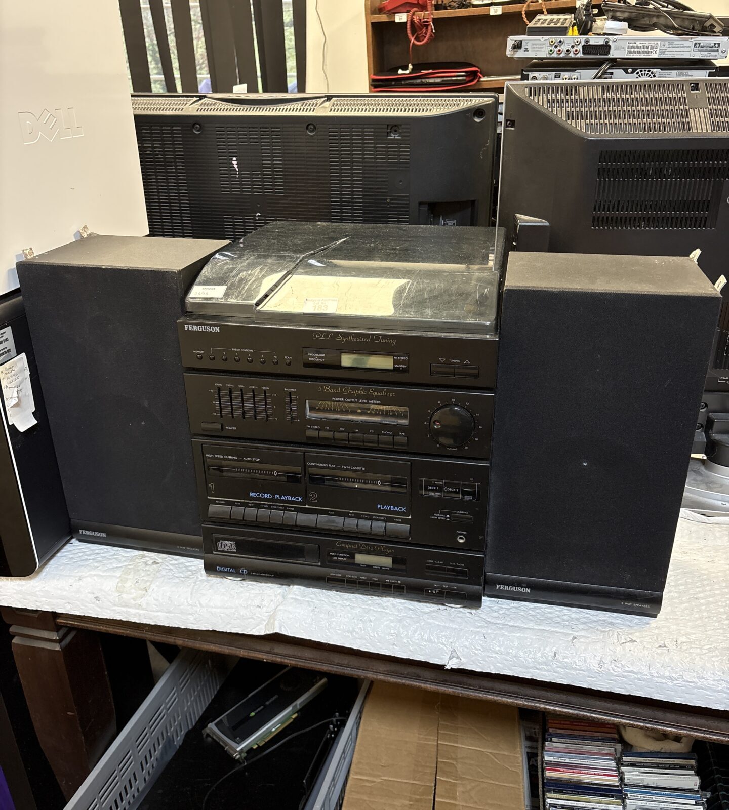 Ferguson Hi-Fi Music System With Speakers – Badgers Auctions