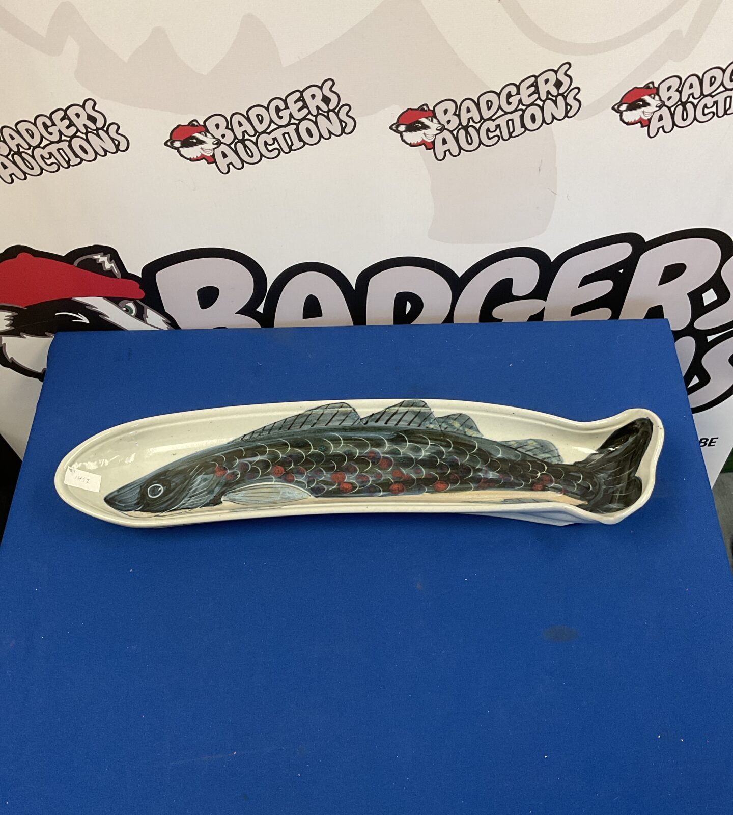 Highland Stoneware handpainted Salmon dish – Badgers Auctions