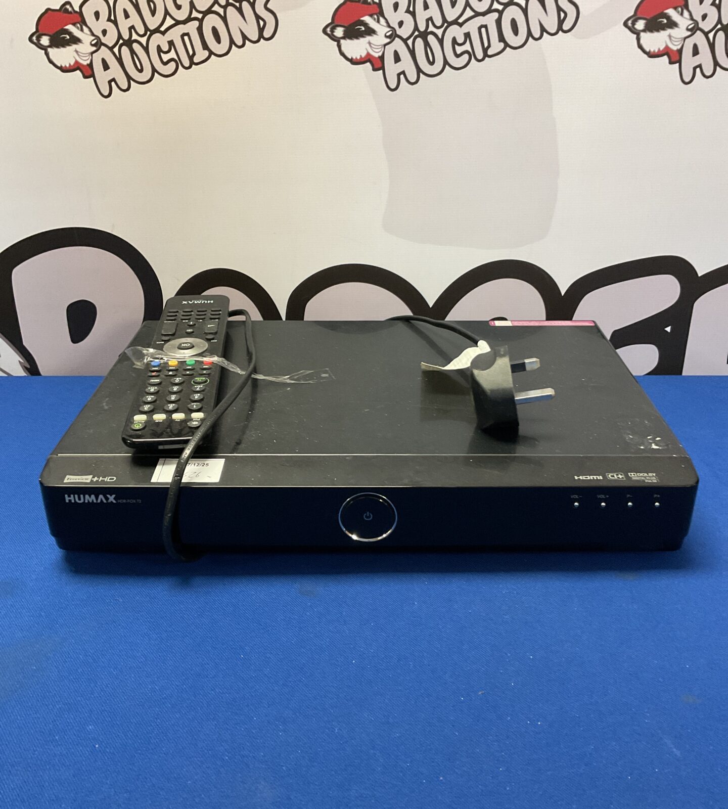 Humax hdr-fox t2 tv box with remote – Badgers Auctions