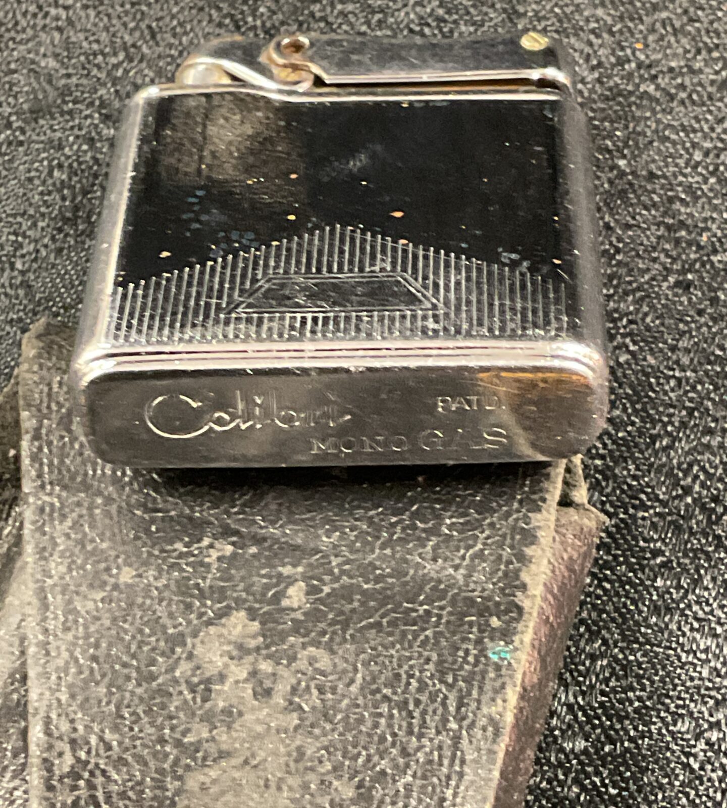 Vintage Colibri Lighter In Case – Badgers Auctions